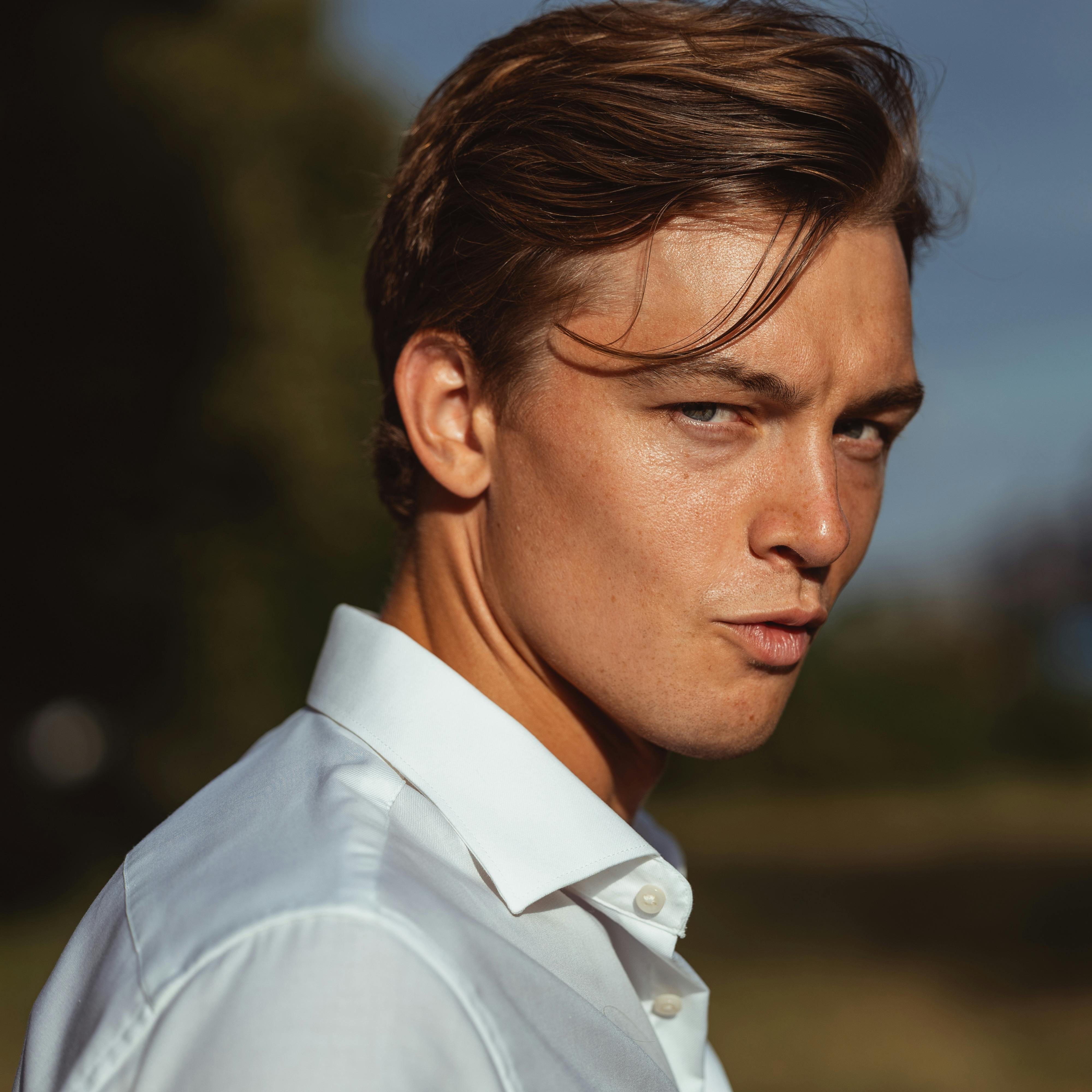 Shallow Focus Photography of Man · Free Stock Photo