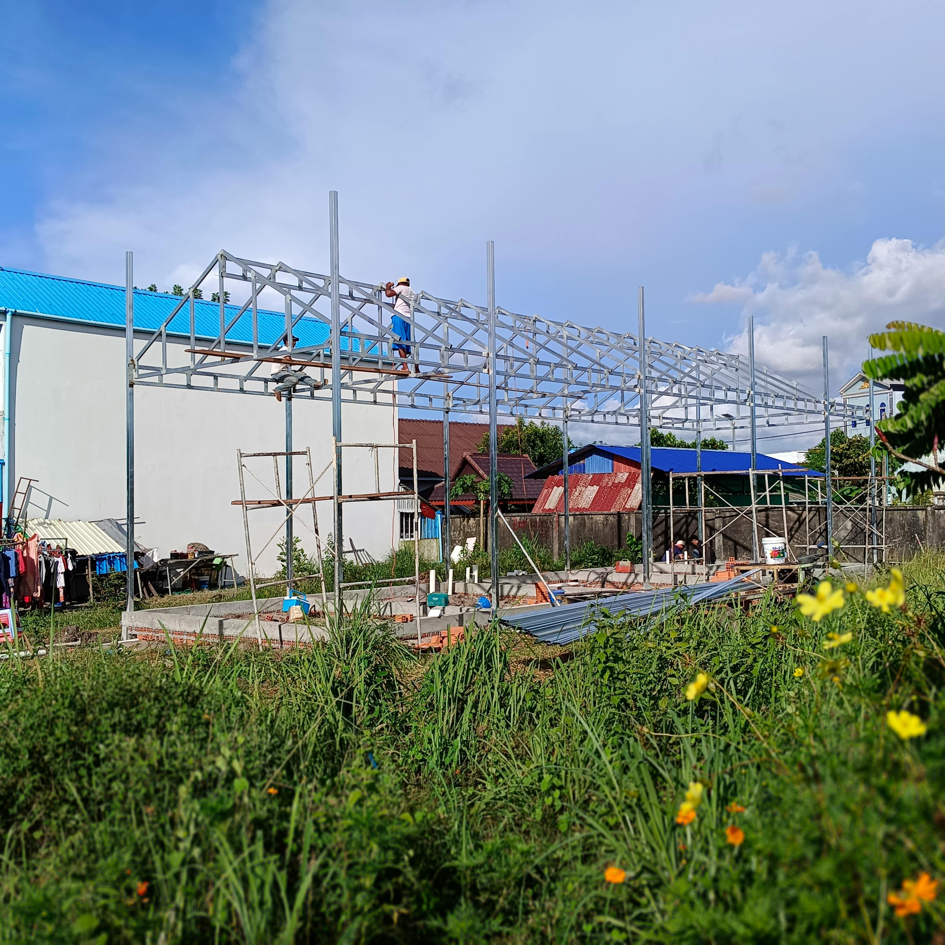 House Construction Field Workers Photos, Download The BEST Free House ...