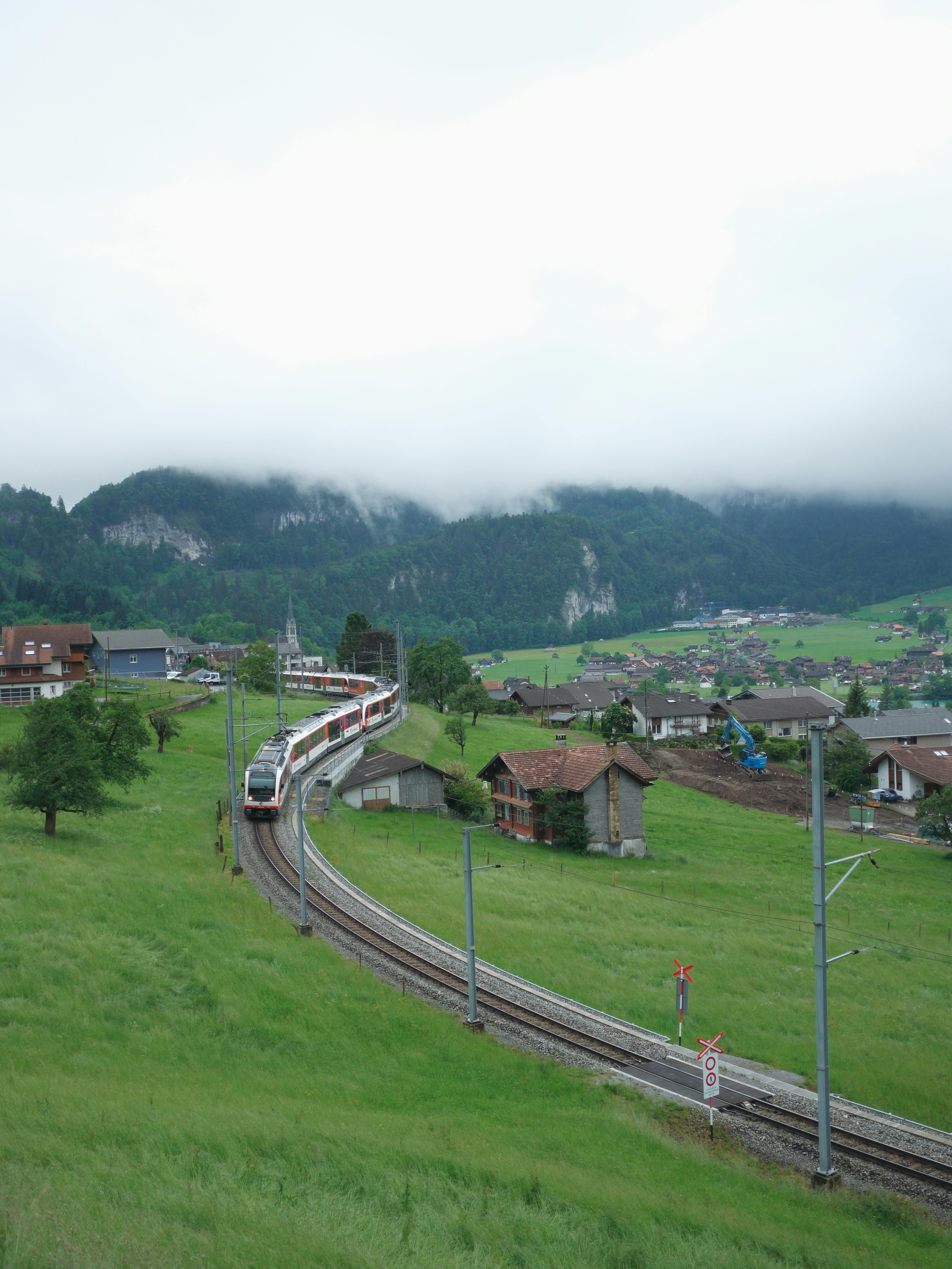 Track Homes Photos, Download The BEST Free Track Homes Stock Photos ...