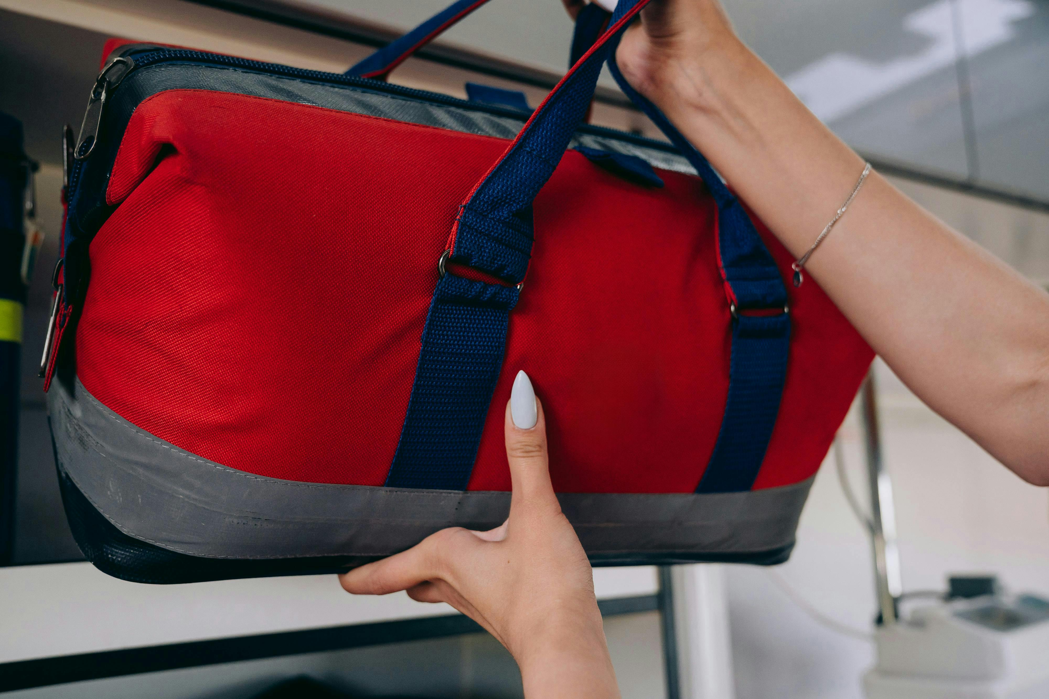 Secured Bag Photos, Download The BEST Free Secured Bag Stock Photos ...