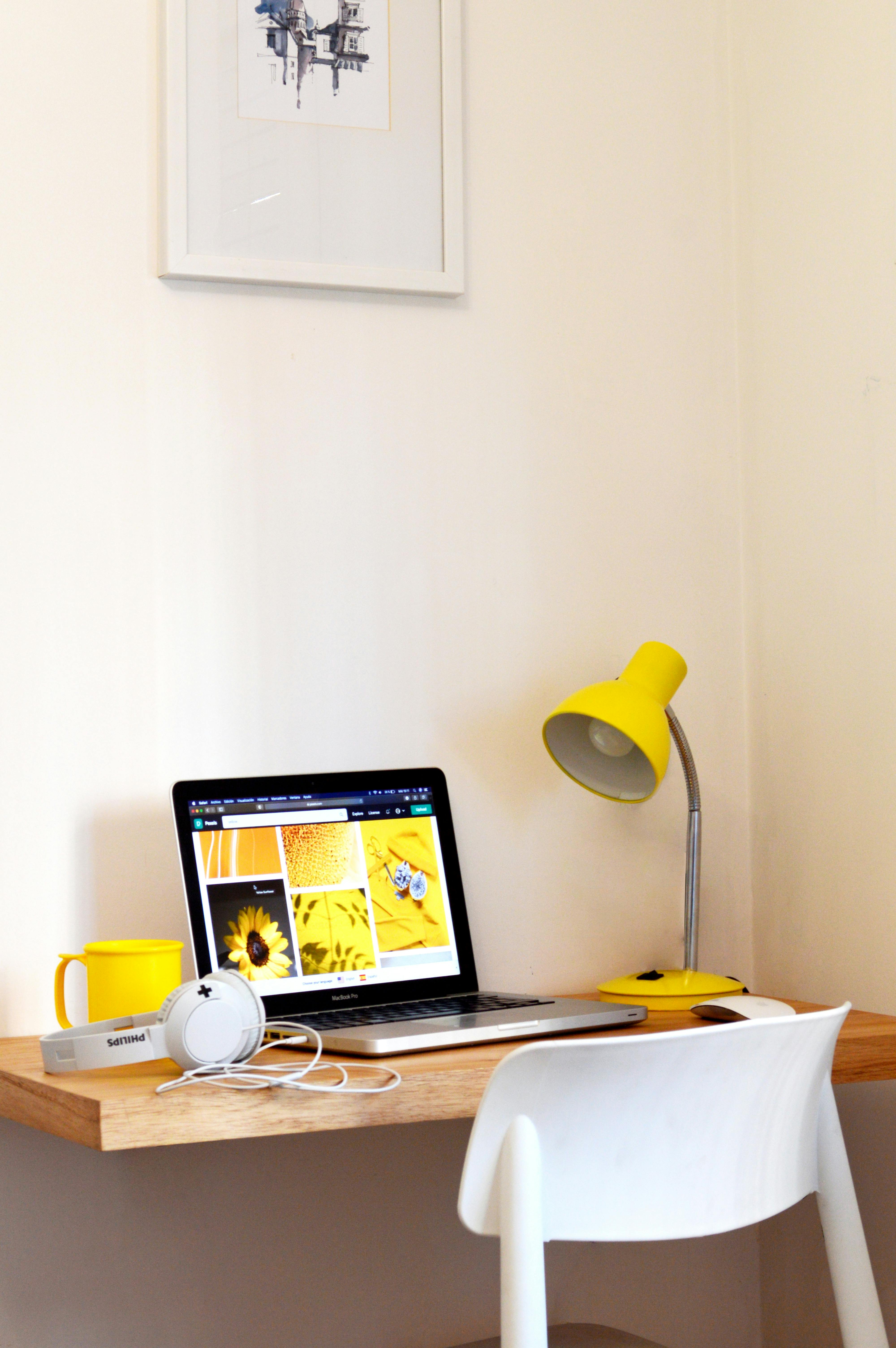 Yellow · Free Stock Photo