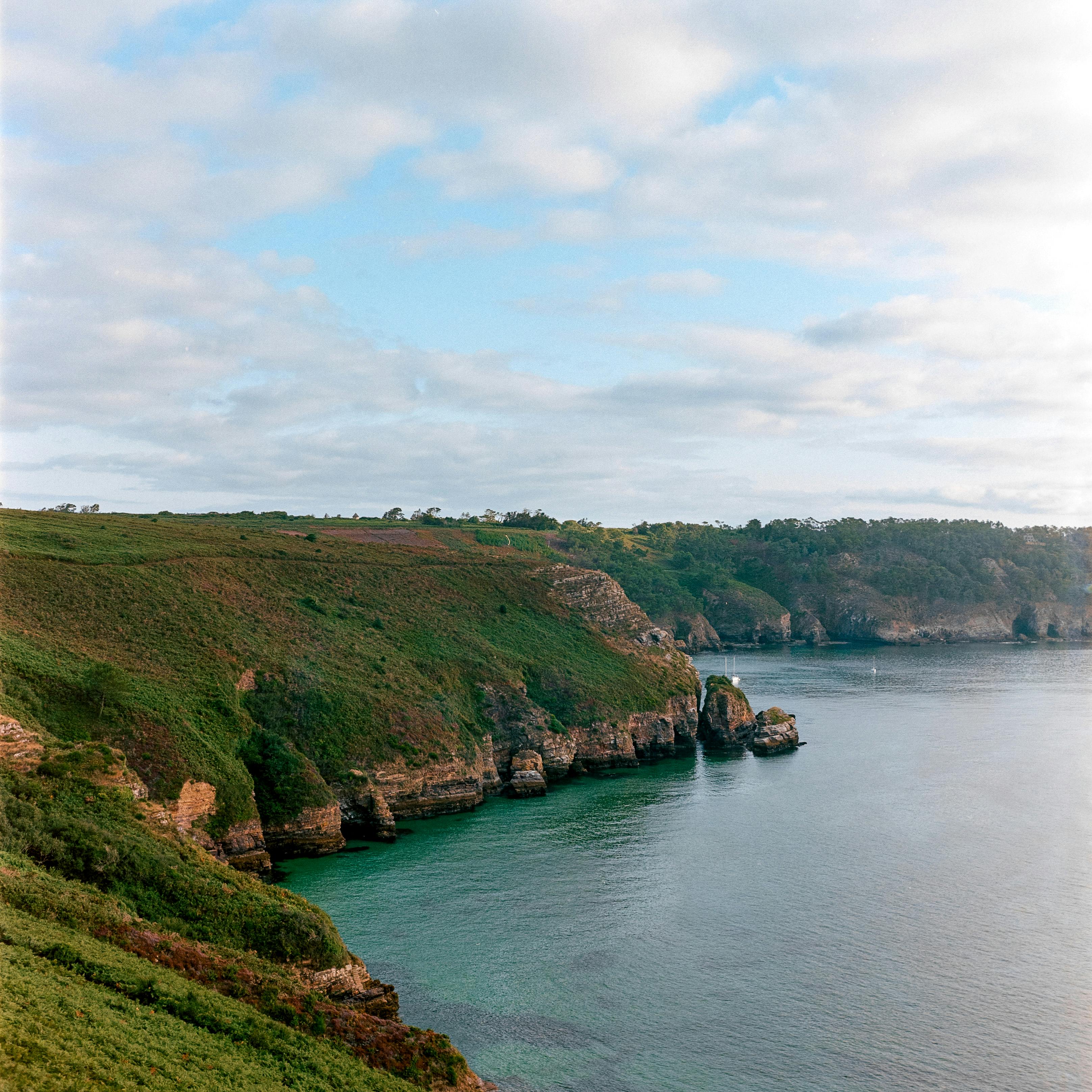 The cliffs of cornwall · Free Stock Photo