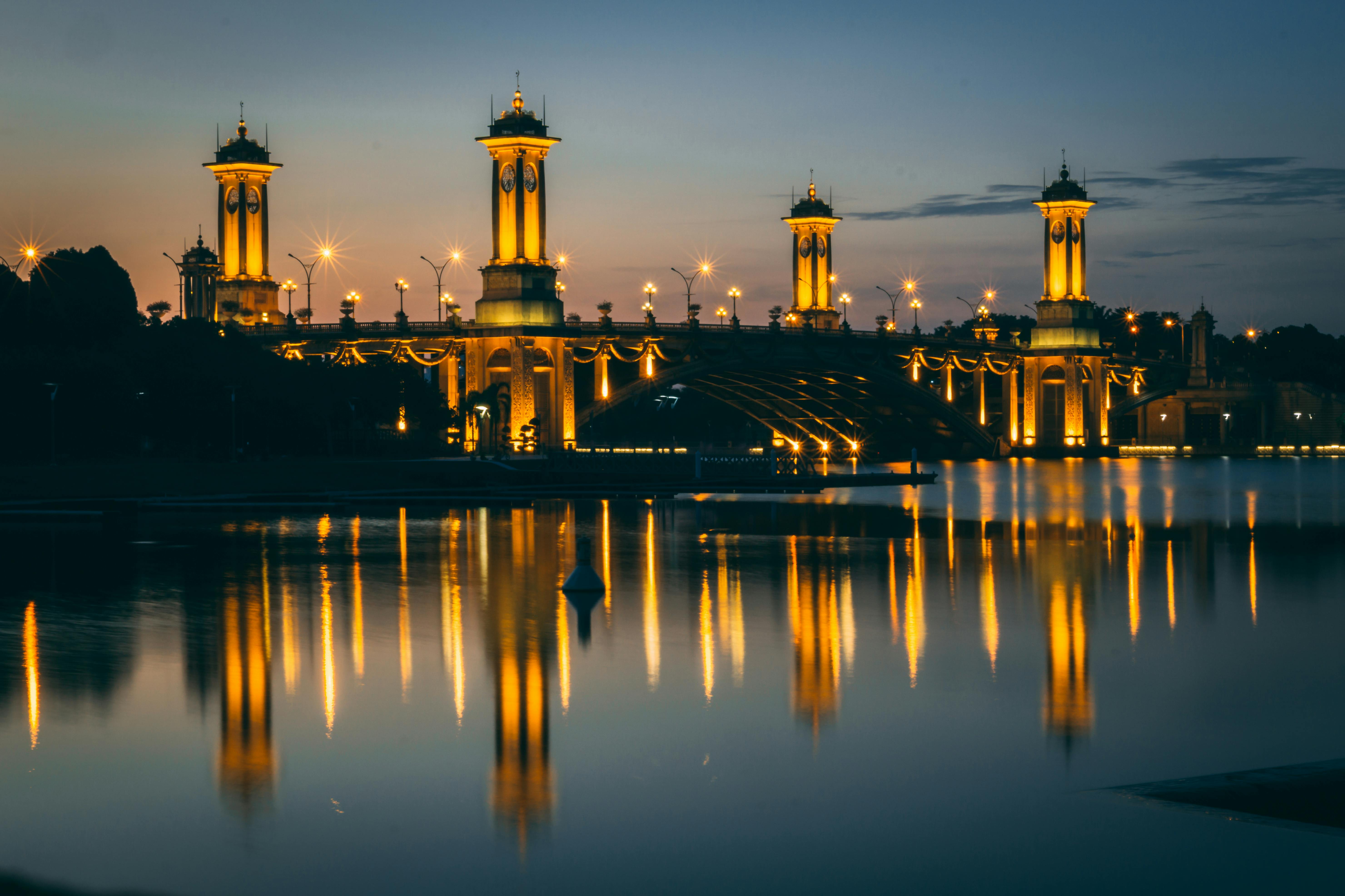 Gray Ferris Wheel · Free Stock Photo