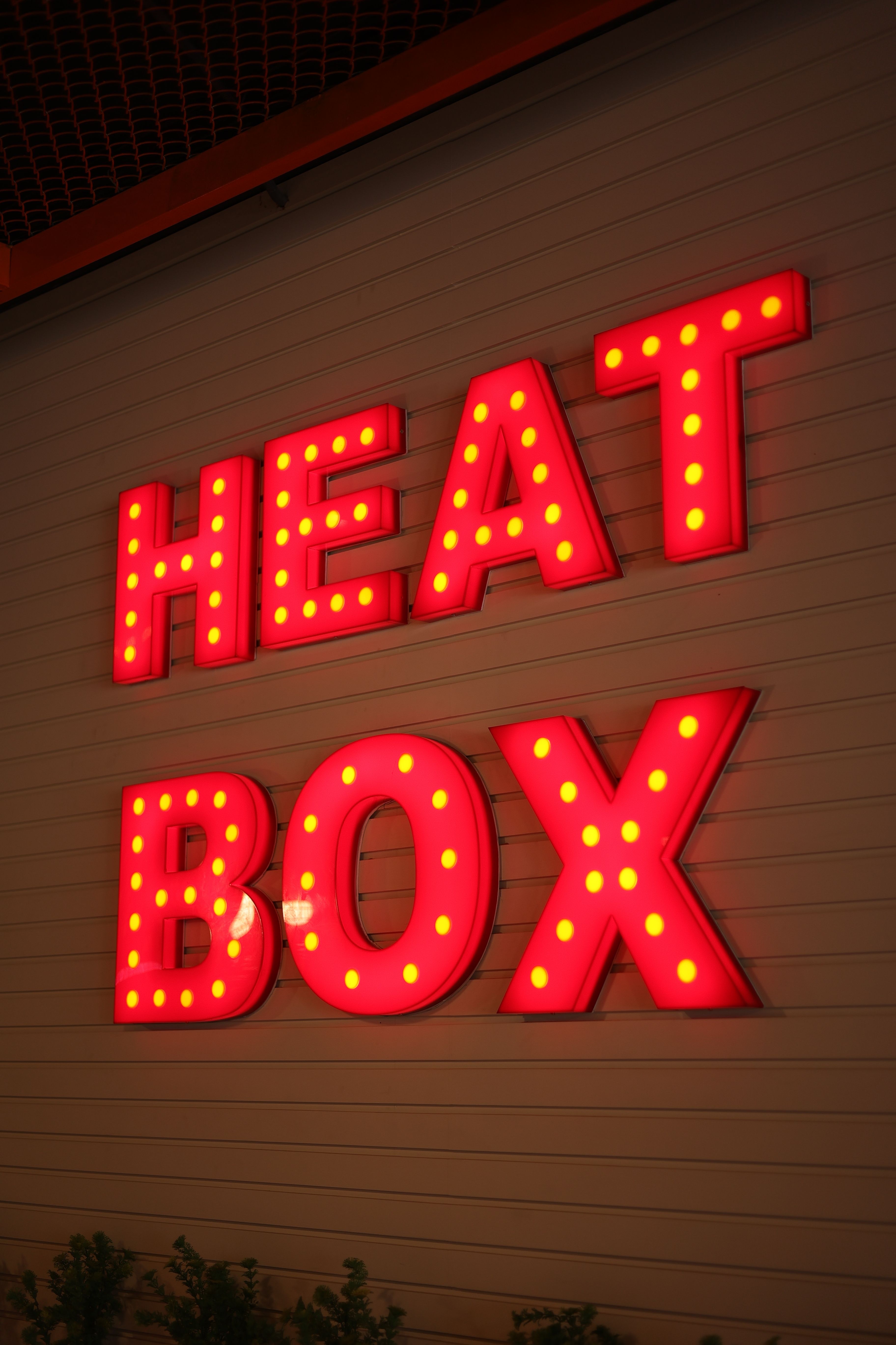 Close-up Photo Of Red Neon Light Signage · Free Stock Photo