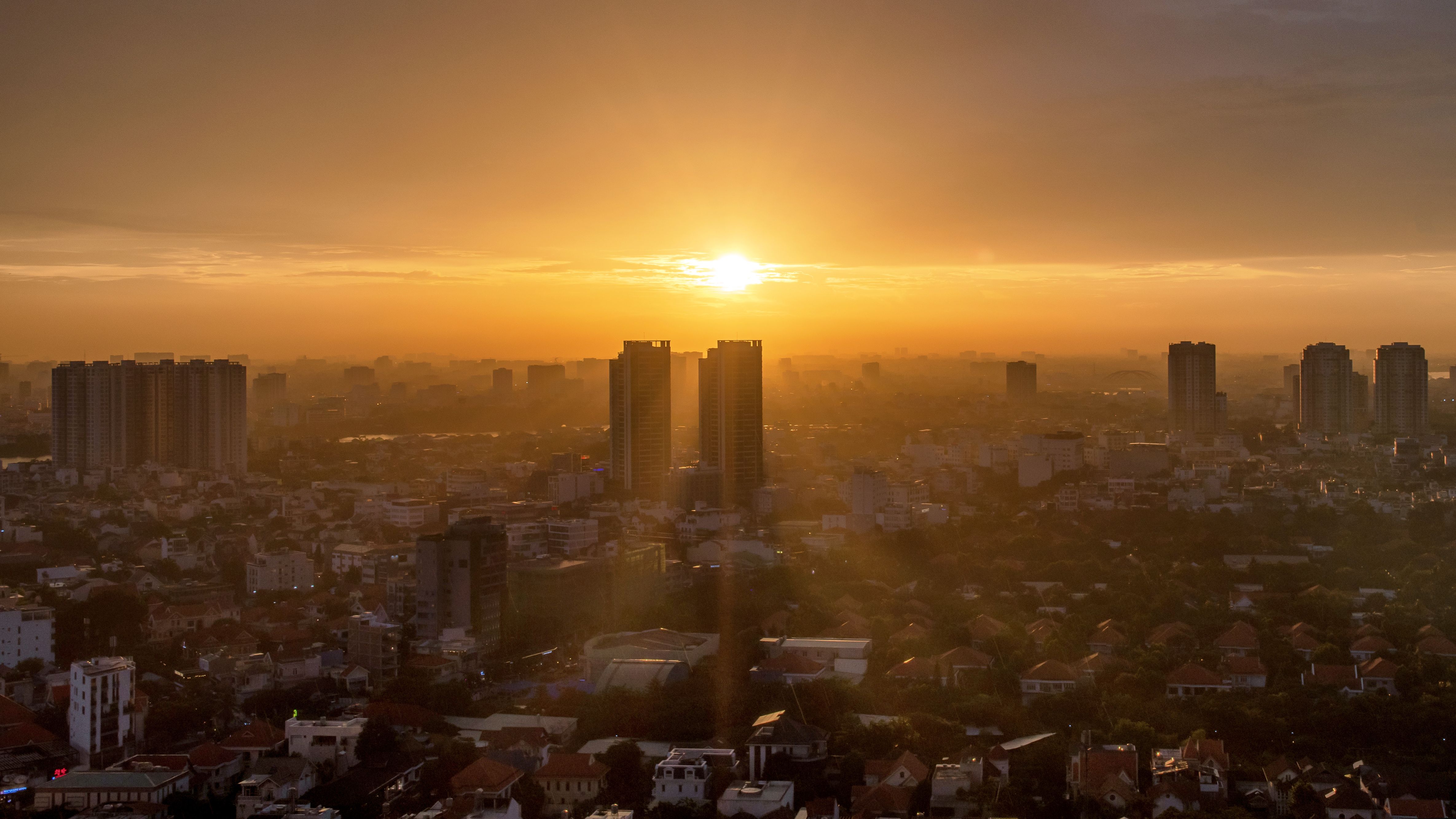 City of Contrasts · Free Stock Photo