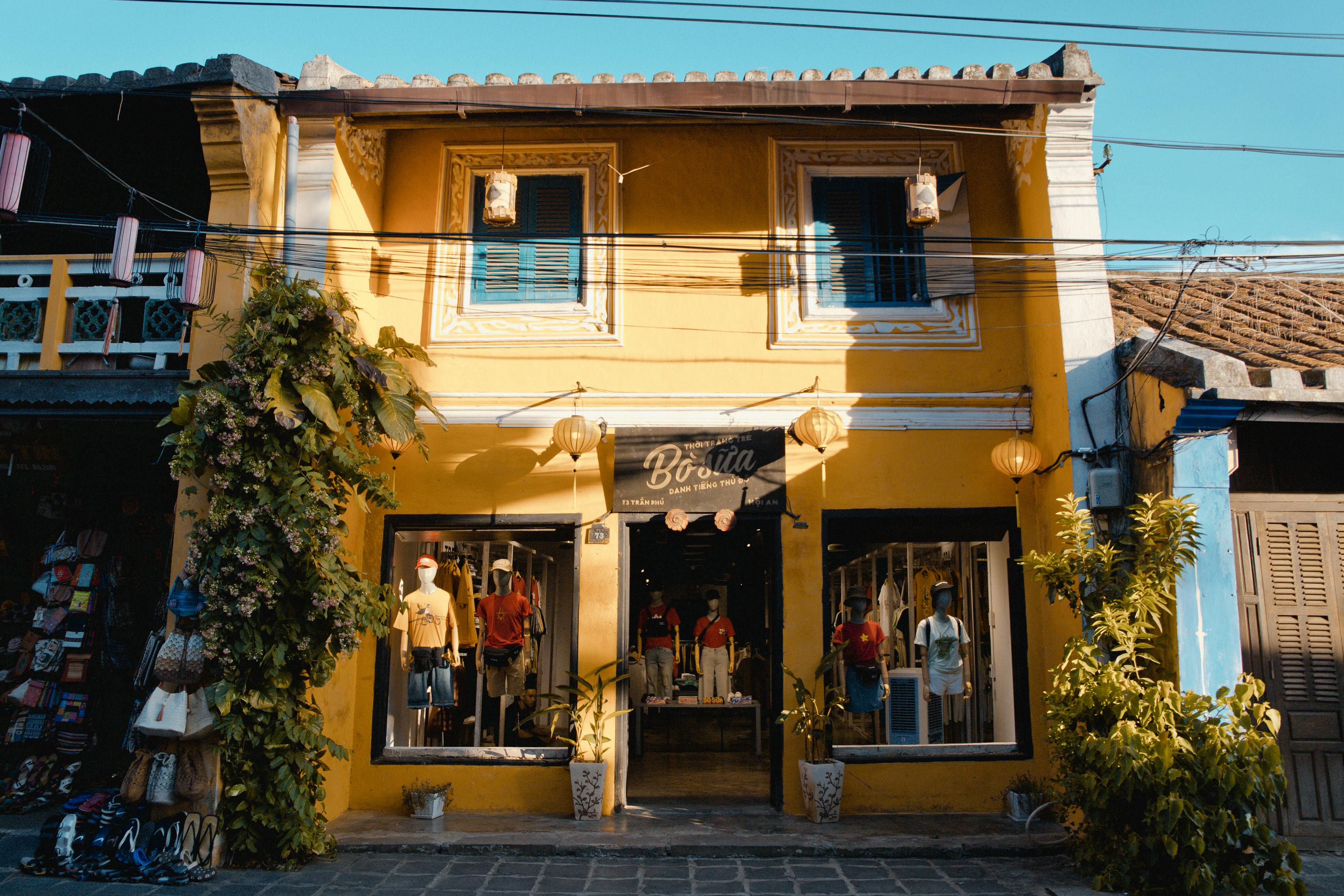 Shop Front Photos, Download The BEST Free Shop Front Stock Photos & HD ...