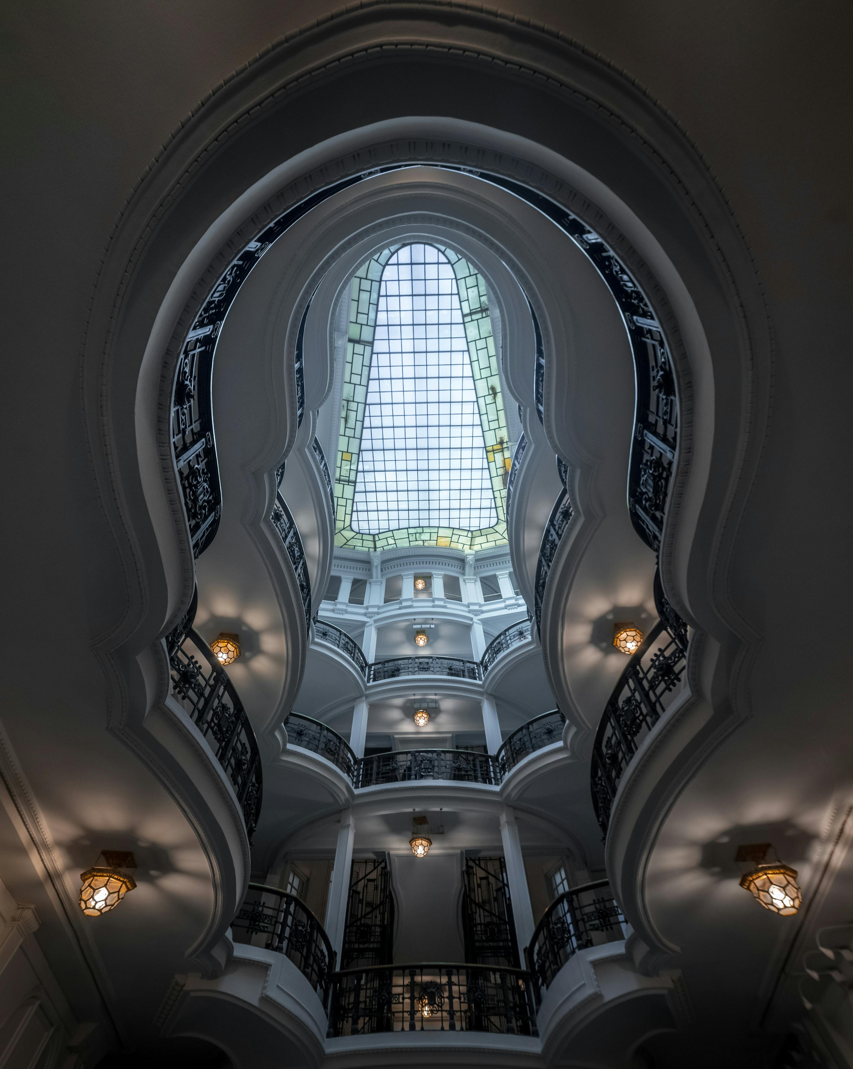 Low Angle View of Building · Free Stock Photo