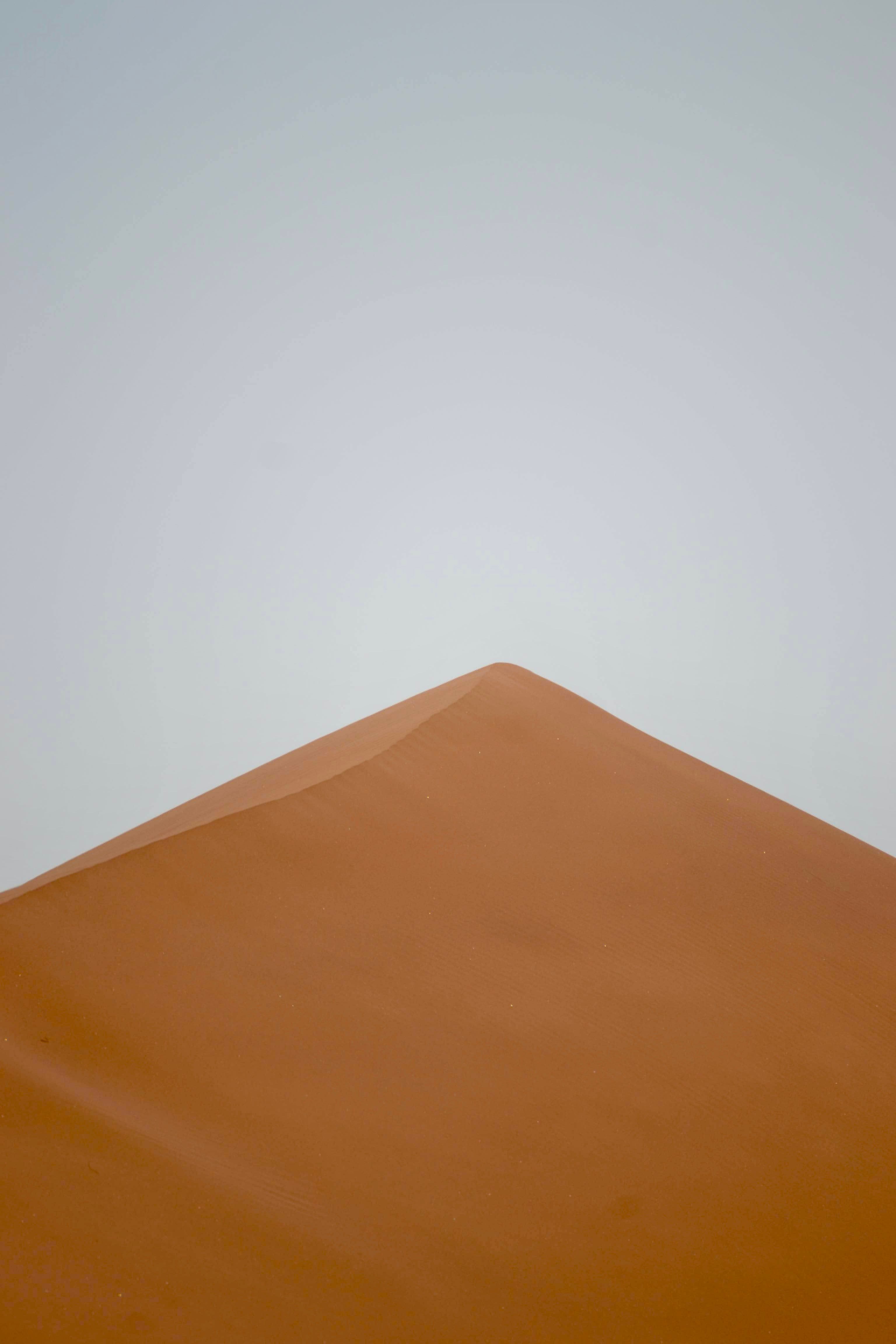 "Sharp Peak of a Desert Sand Dune" · Free Stock Photo