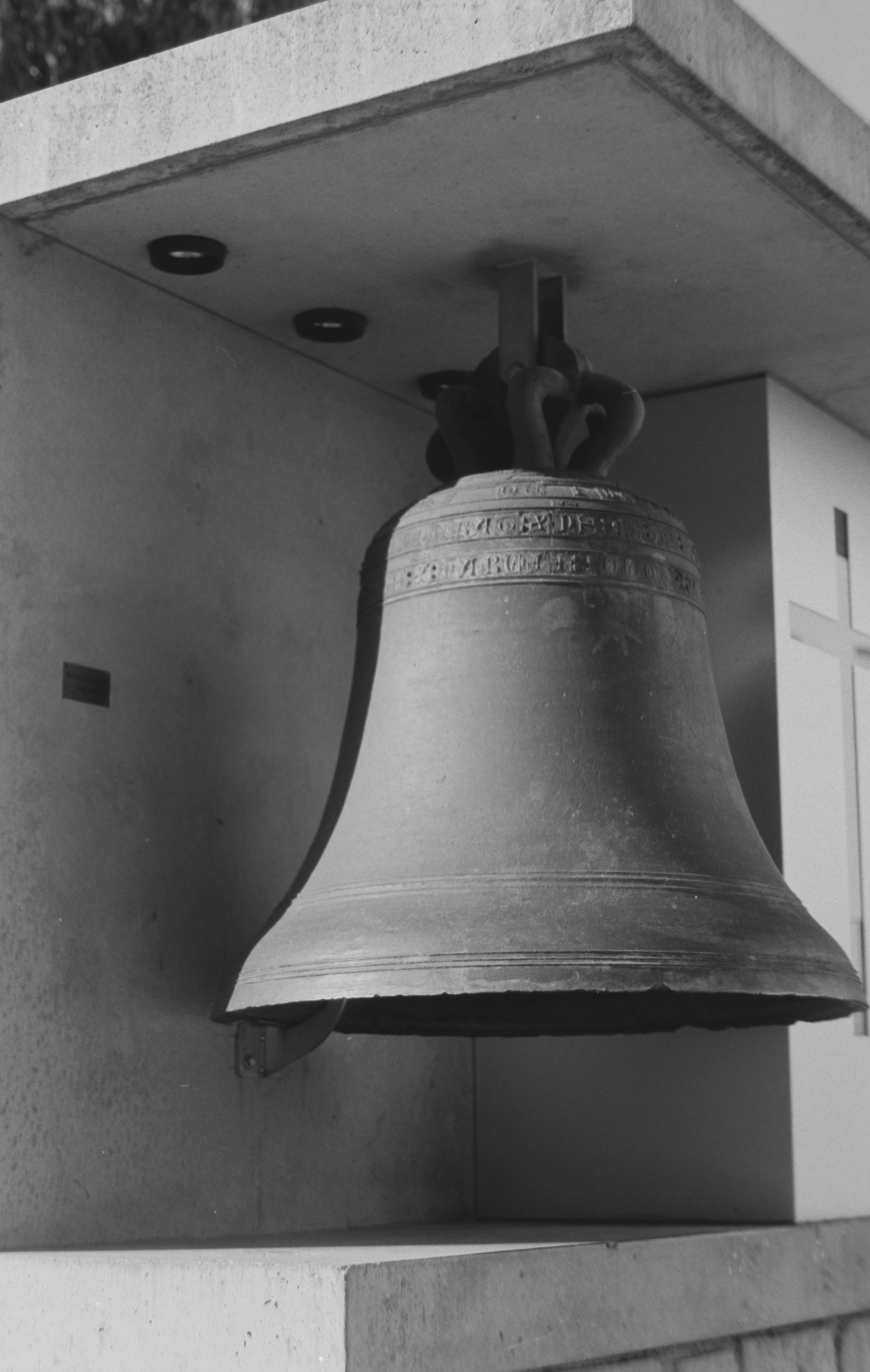 Bells Ringing Photos, Download The BEST Free Bells Ringing Stock Photos ...