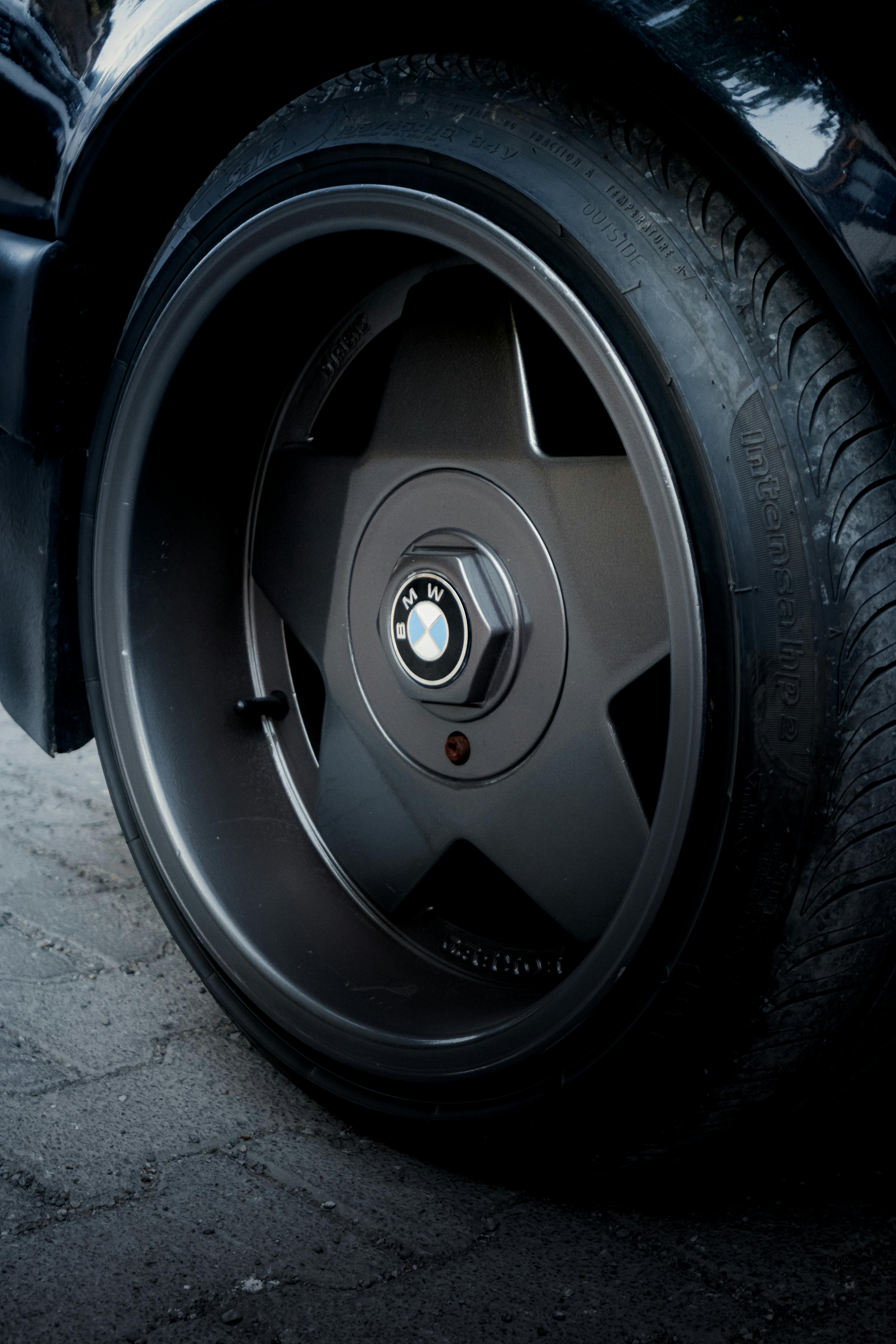 BMW E30 · Free Stock Photo