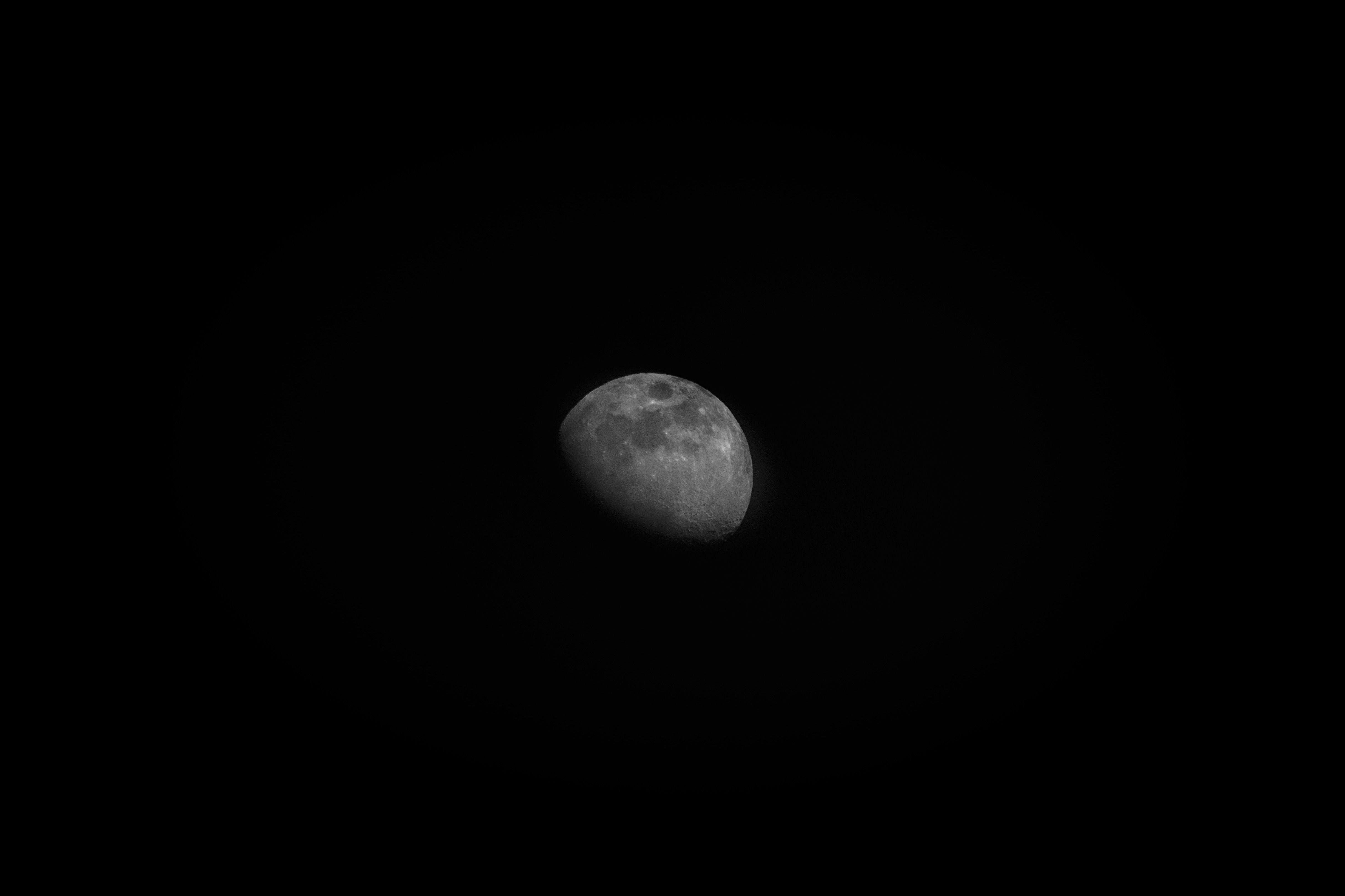 Grayscale Photo of Moon · Free Stock Photo