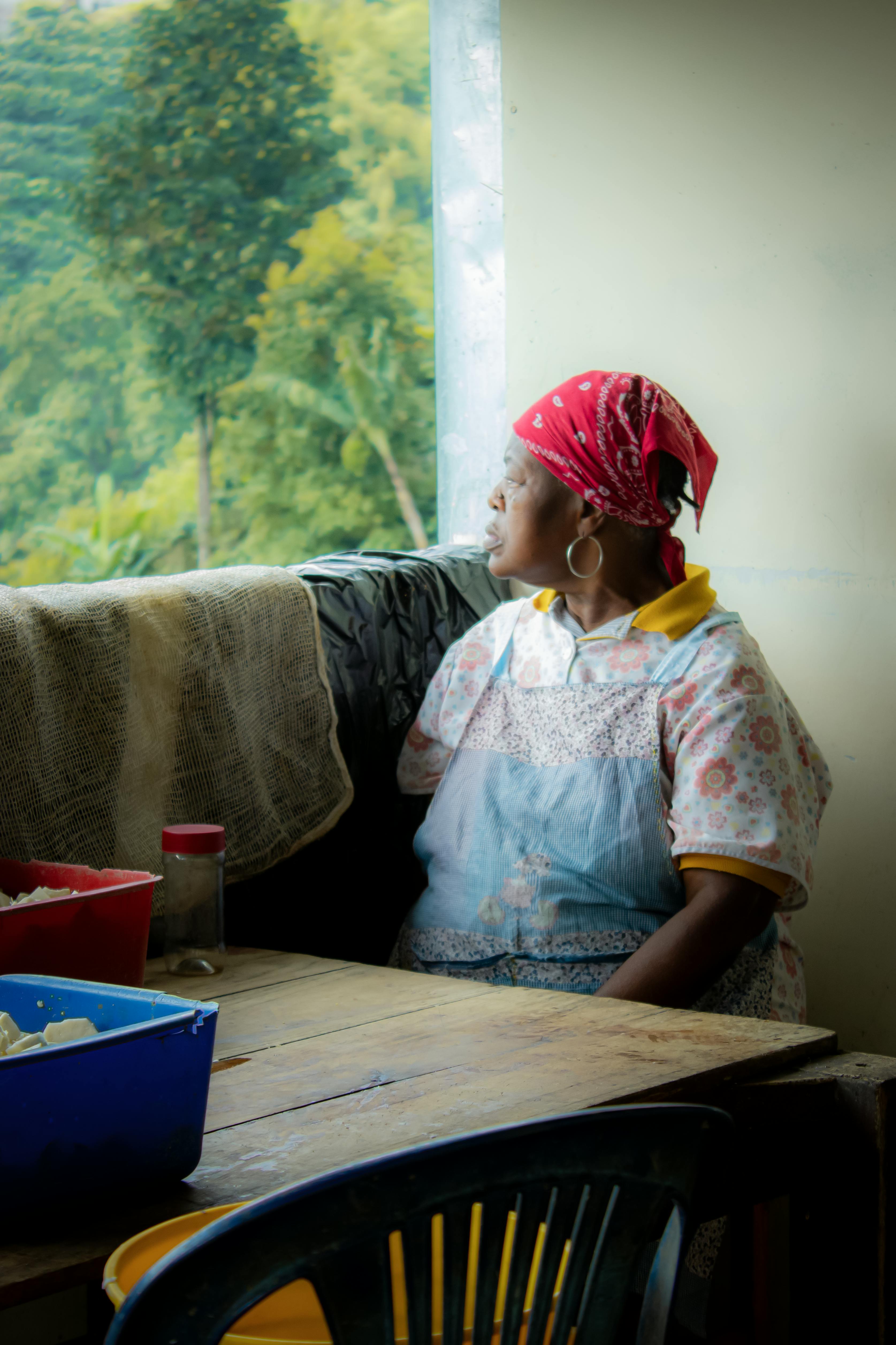Colombian Native Woman Thinking · Free Stock Photo