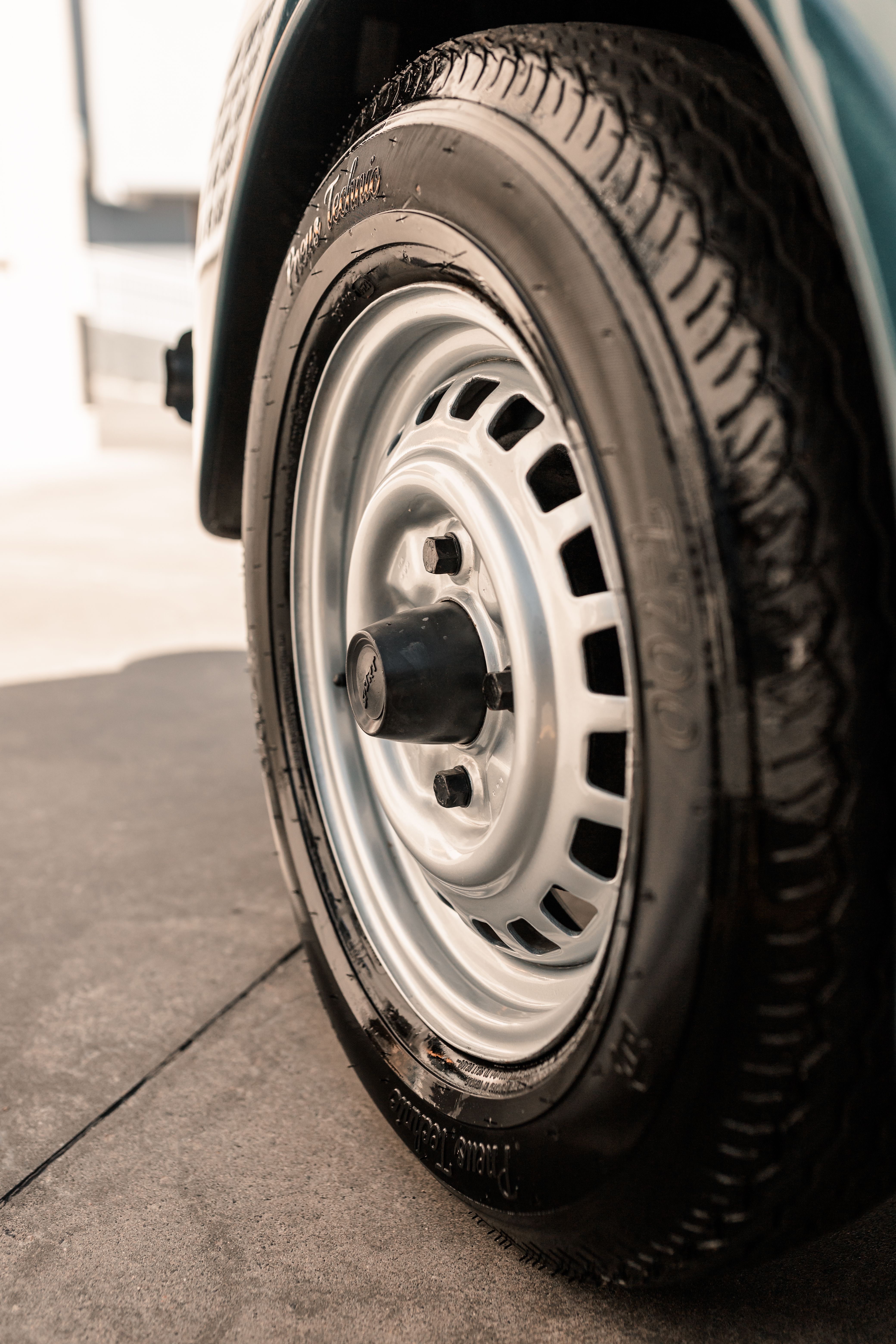 A close up of the wheel of a car · Free Stock Photo