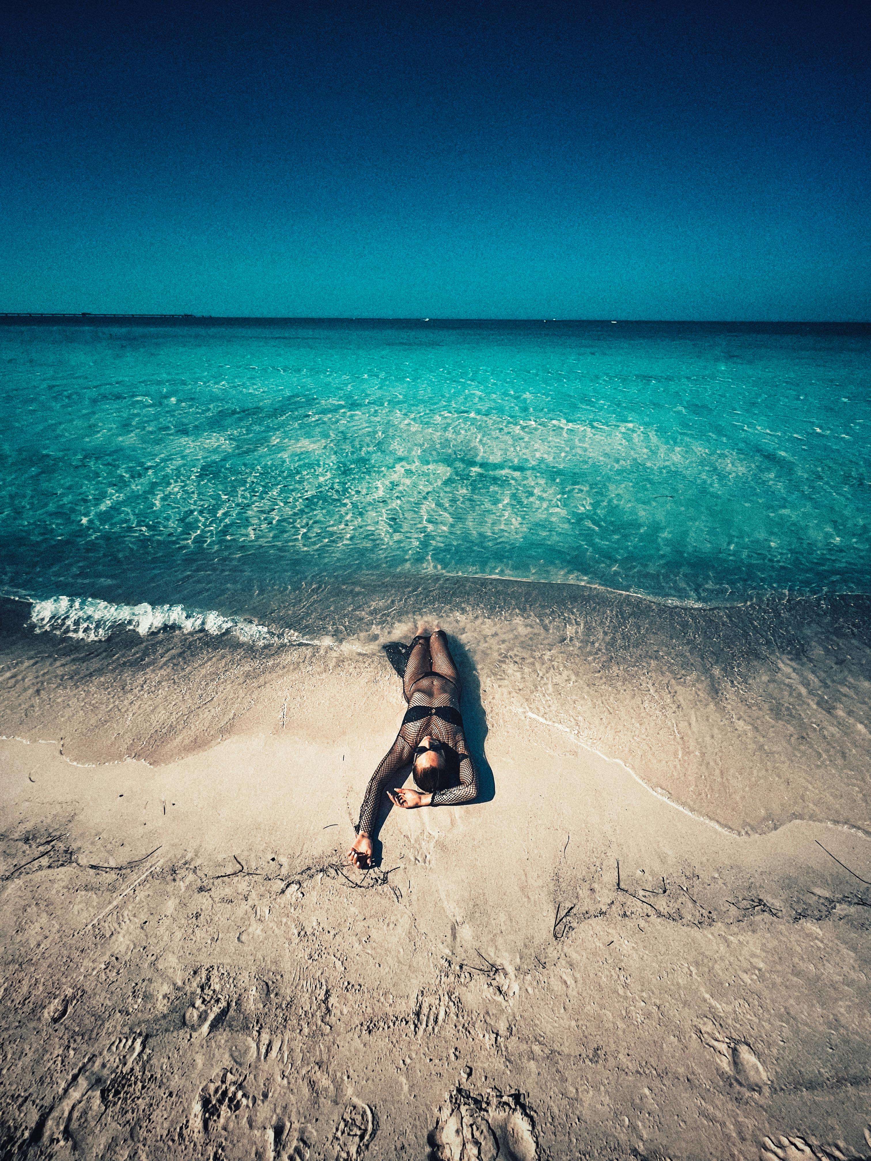 Beach and Hut during Daytime · Free Stock Photo