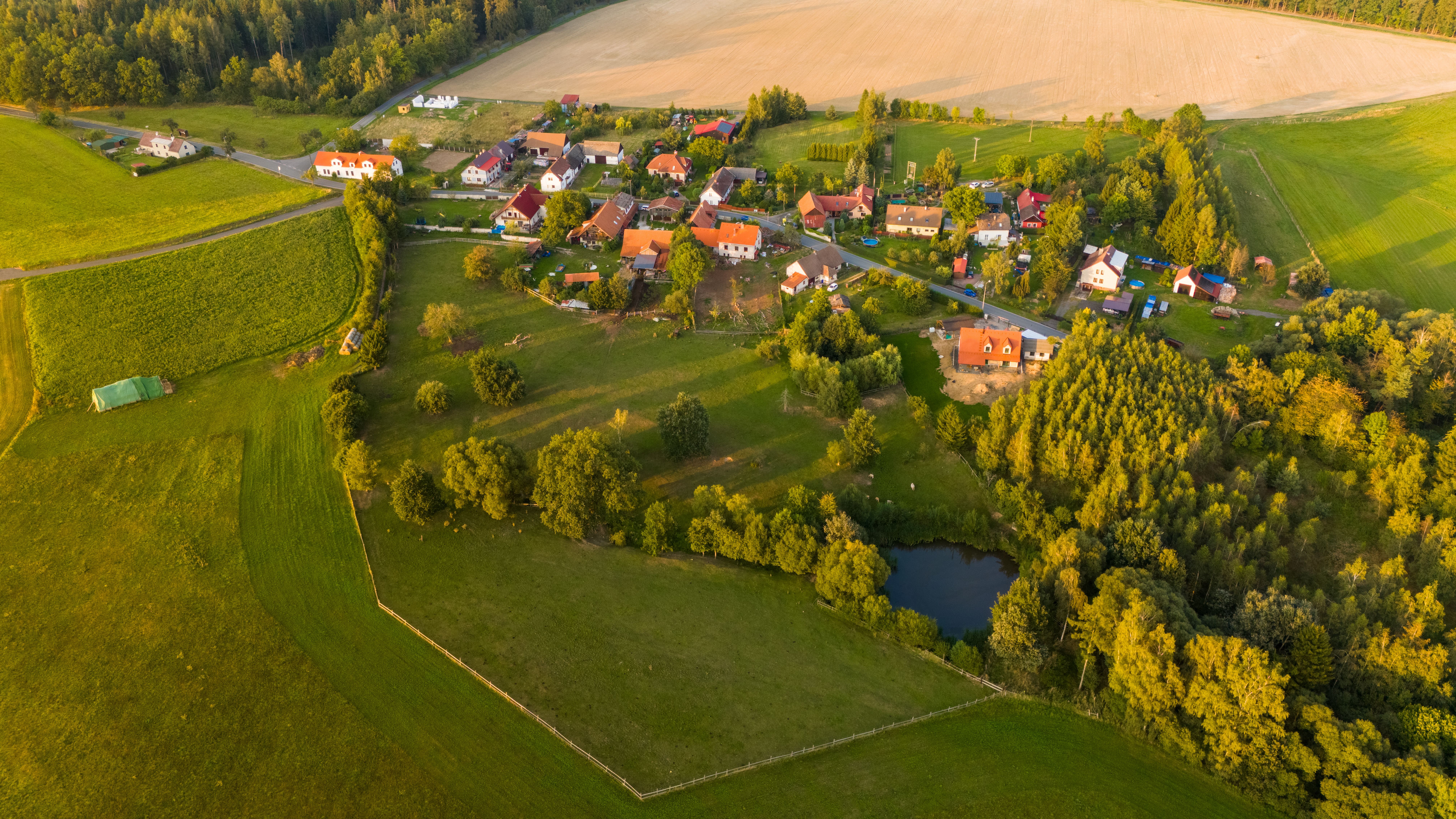 Aerial view of a small village in the countryside · Free Stock Photo