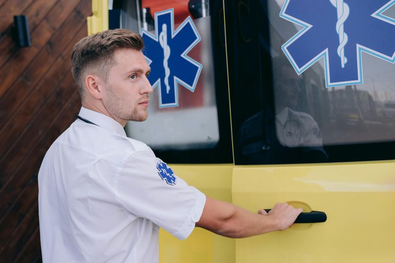 Insurance Cover Ambulance Ride: Your Simple Guide to Options