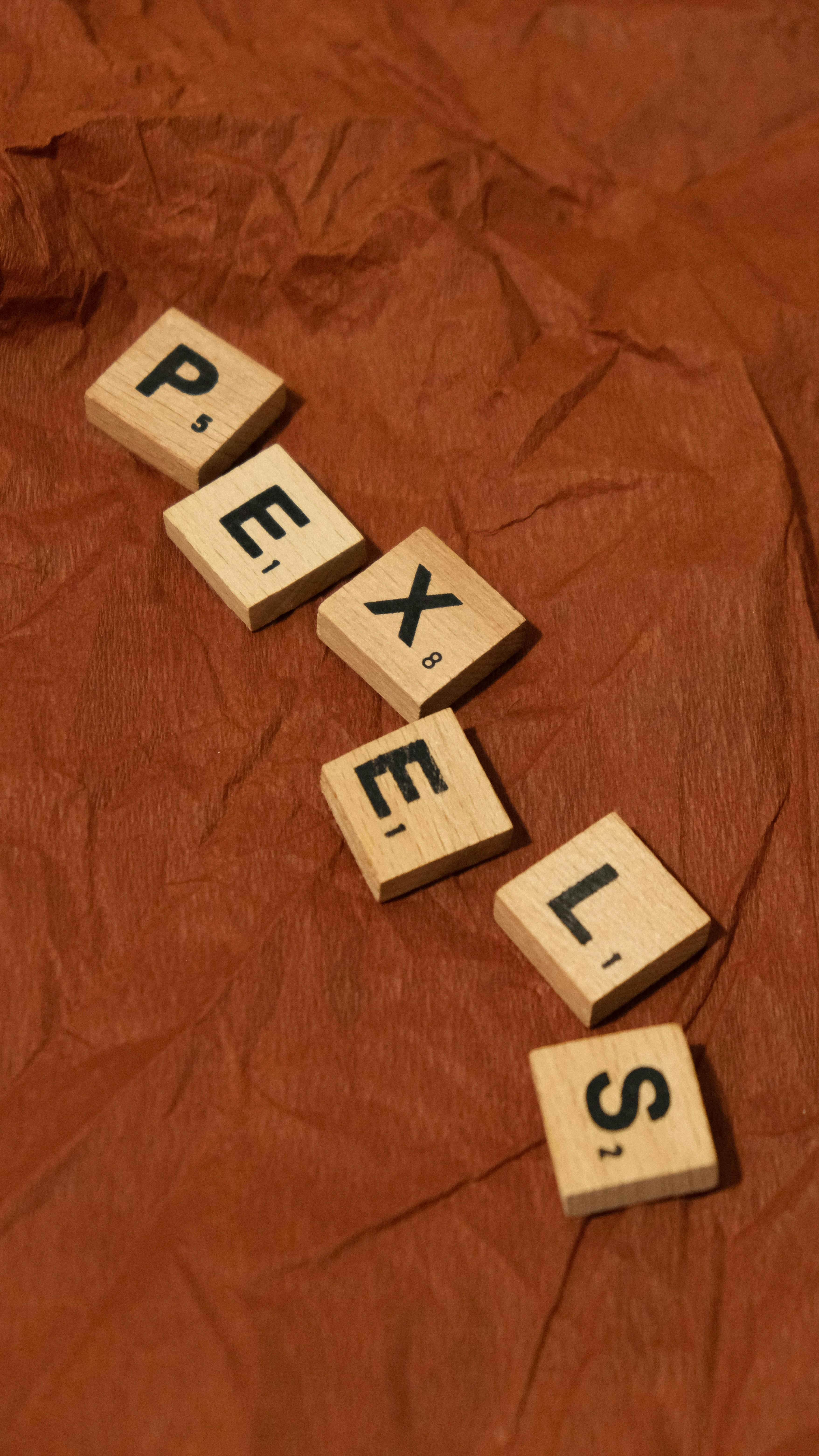 Scrabble tiles spelling out the word pixels · Free Stock Photo