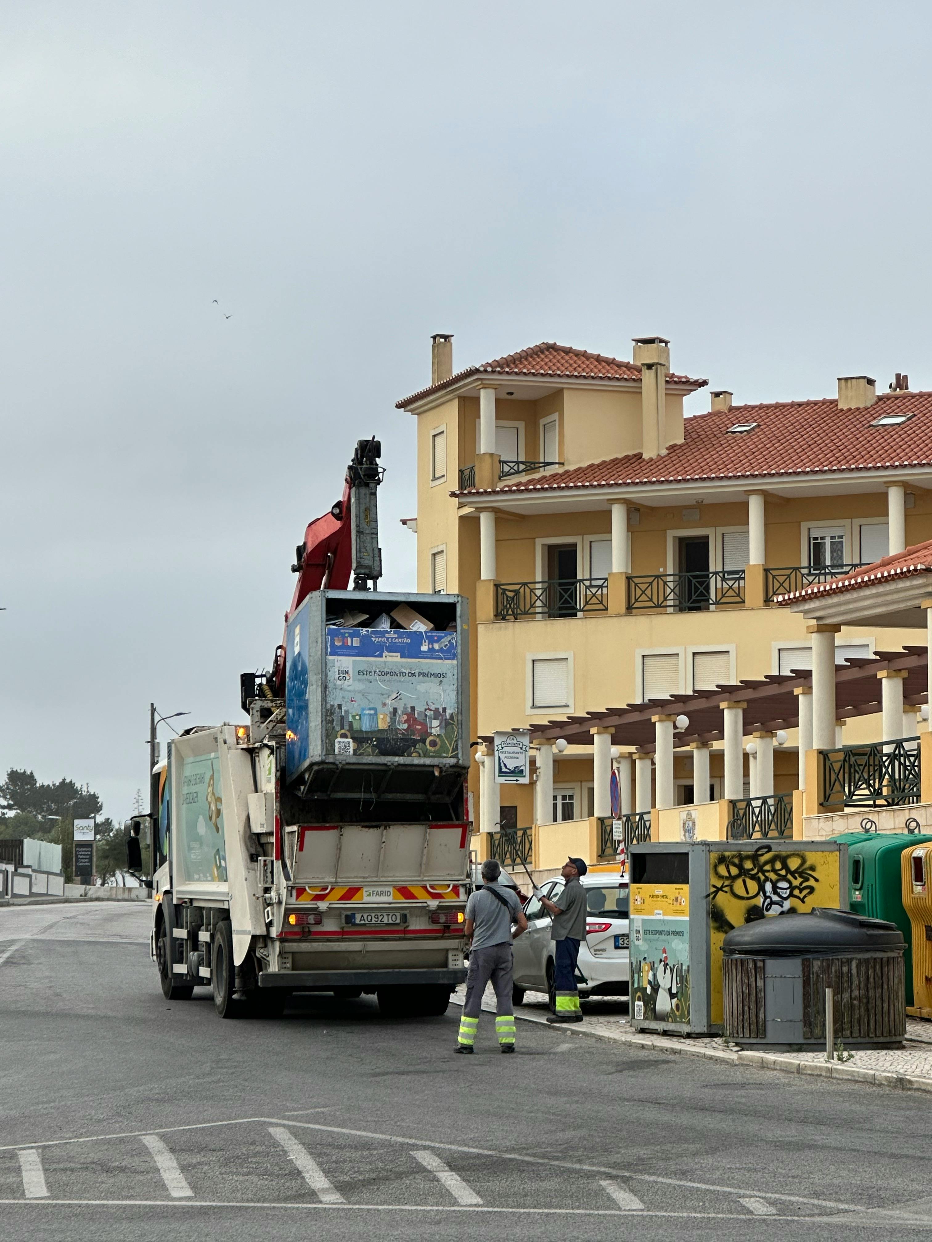 Emptying the recycling containers in Santa Cruz · Free Stock Photo