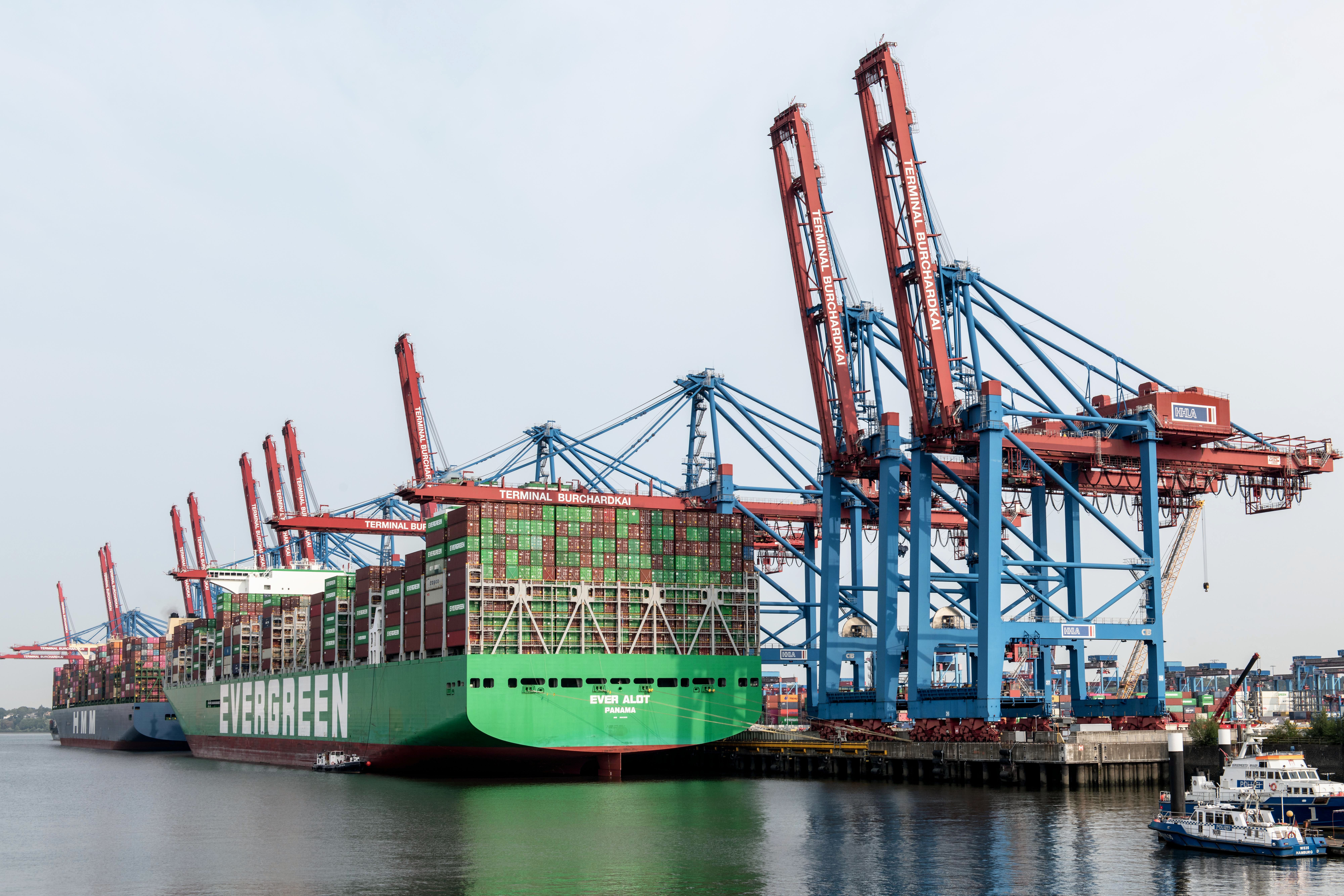 Foto de stock gratuita sobre astillero, barco, barco de carga, barco ...