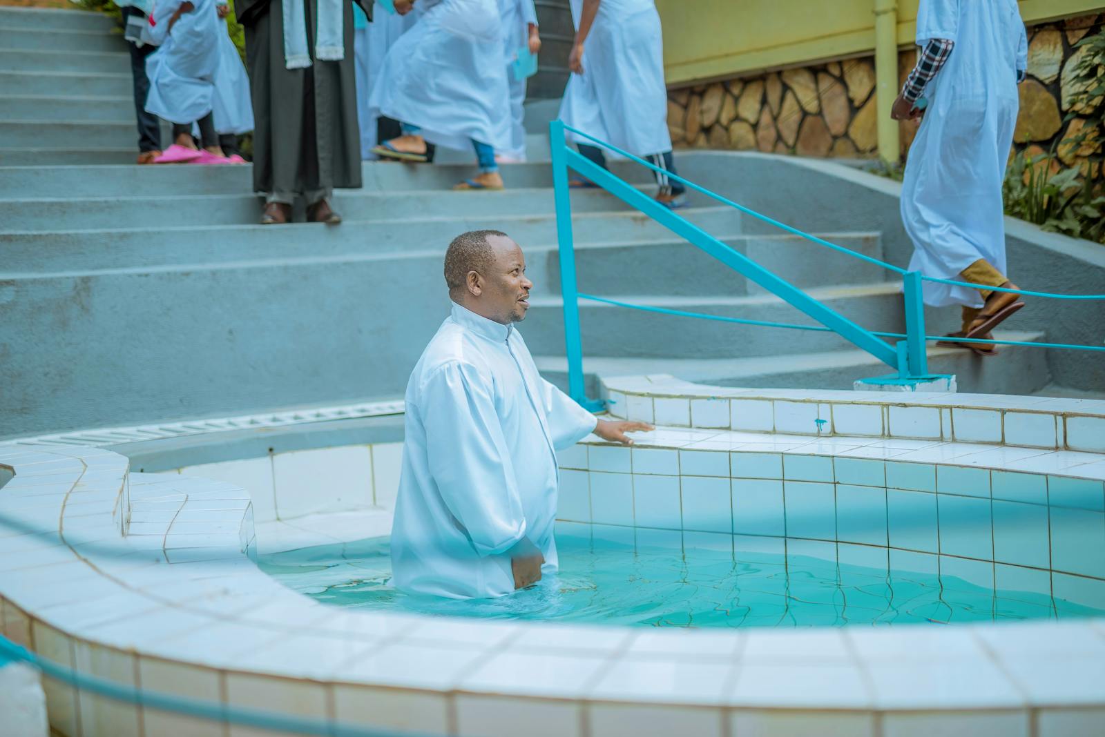 Person Stepping Into Pool Photos, Download The BEST Free Person ...