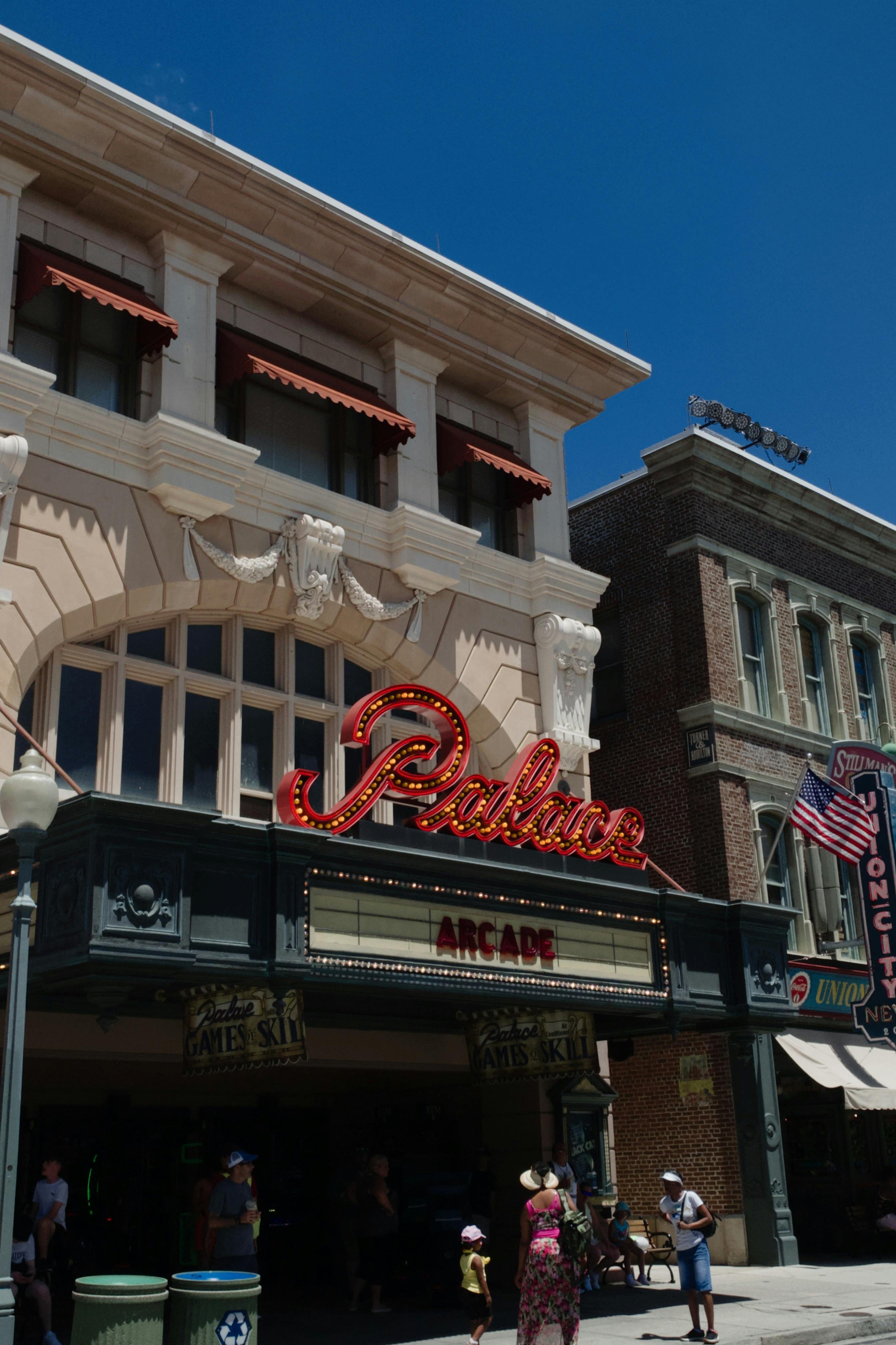 Arcade Palace Photos, Download The BEST Free Arcade Palace Stock Photos ...