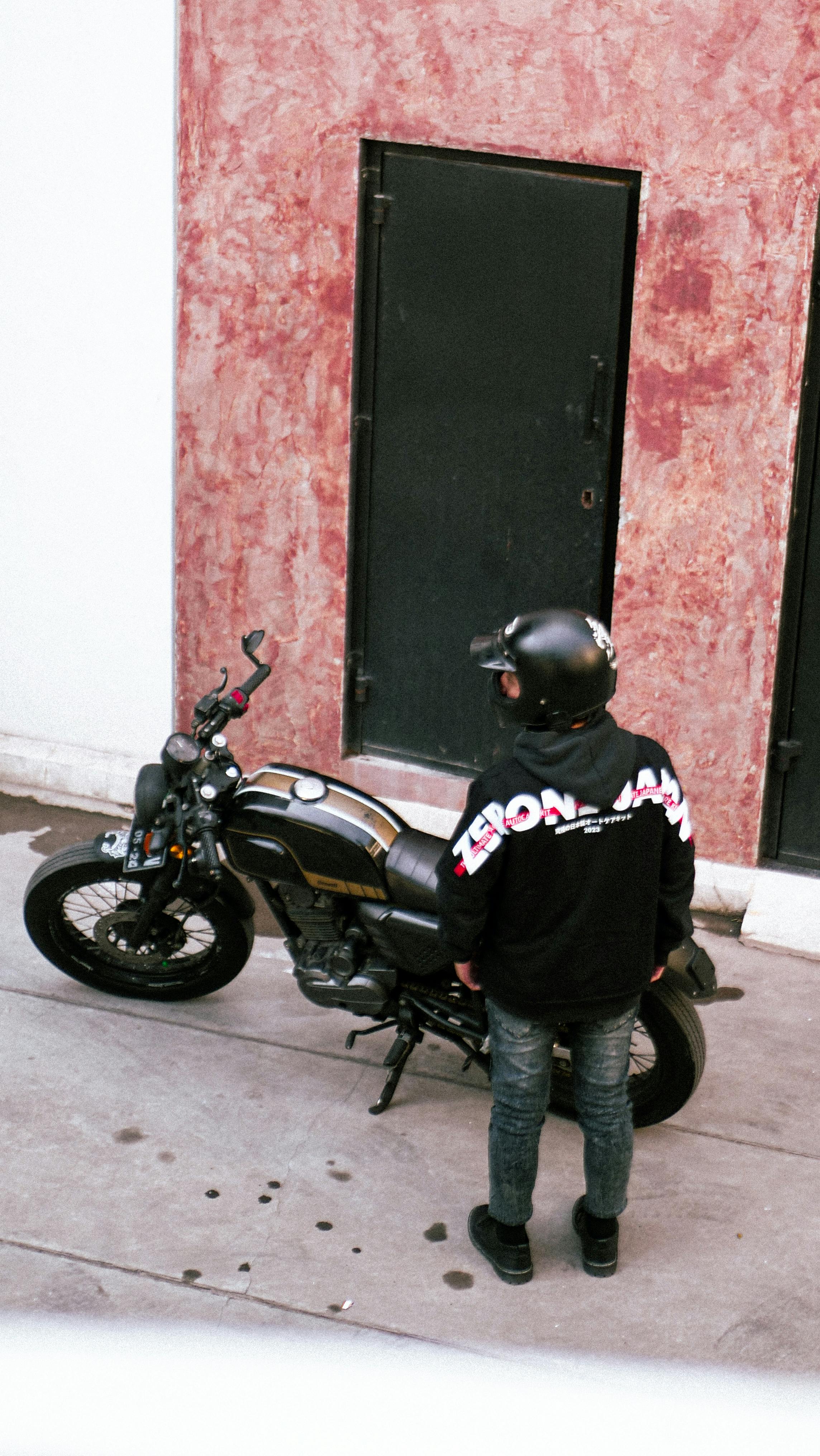 Capturing Moments on a Motorcycle: Bold and Stylish Riding Shots ...