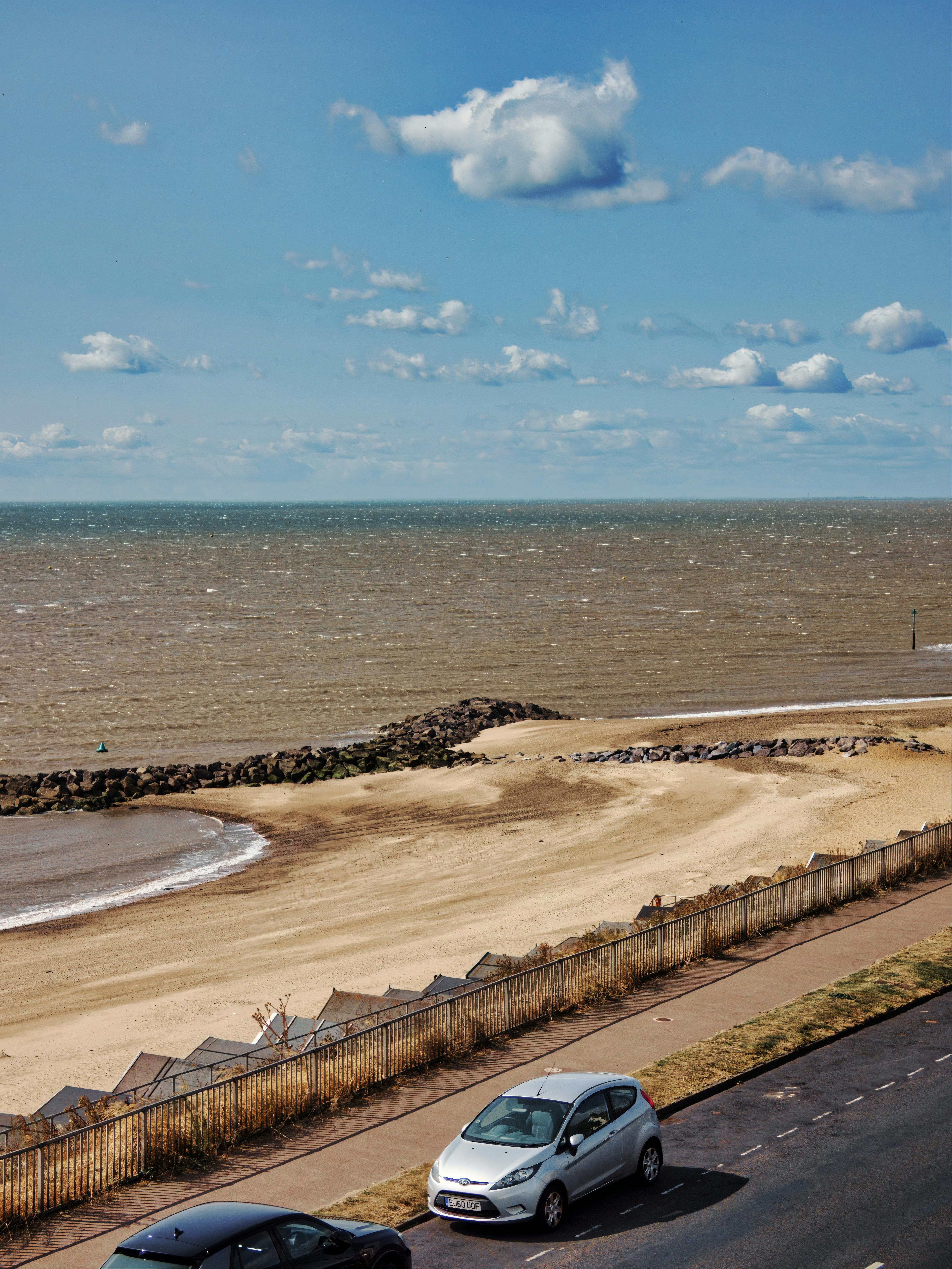 Seaside View of Clacton-on-Sea Beach · Free Stock Photo