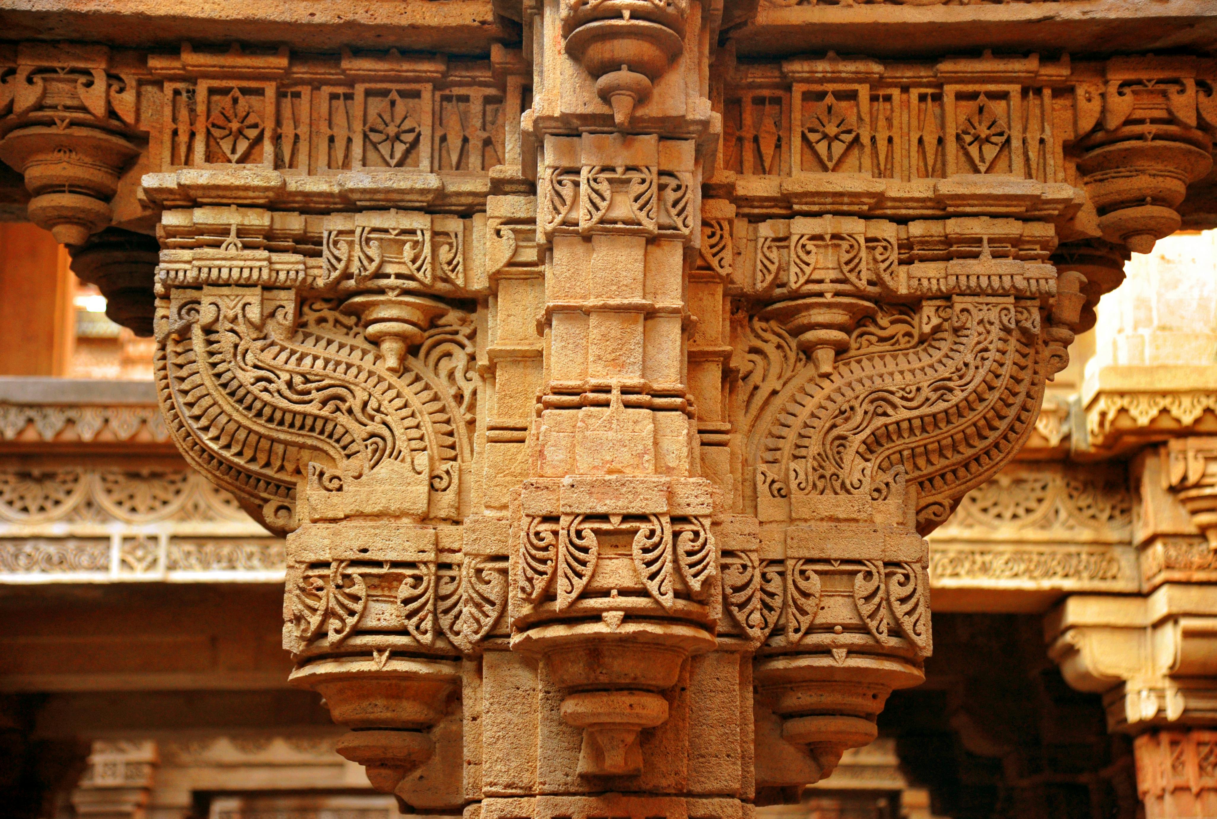 Top of Colum in Adalaj Stepwell · Free Stock Photo