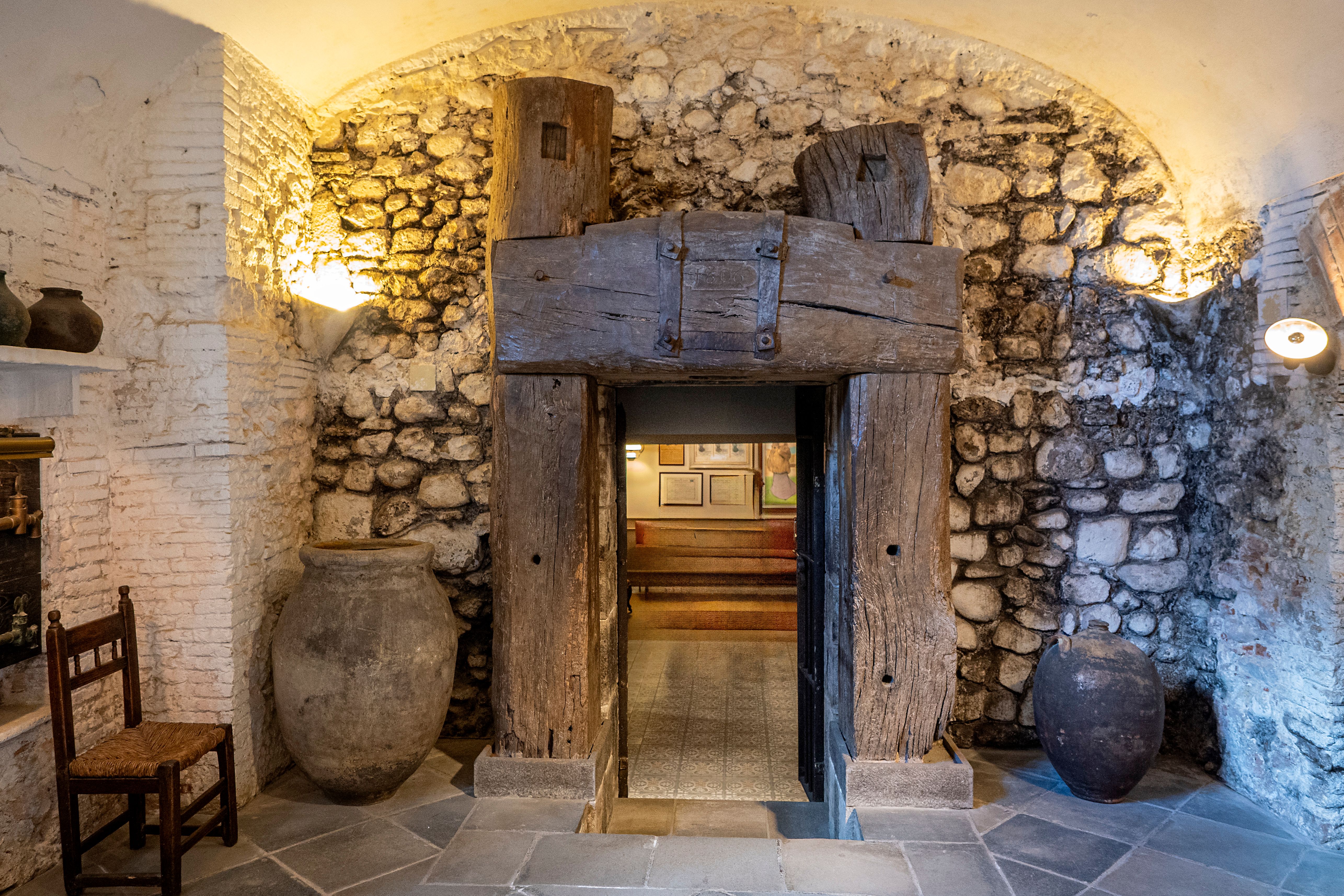 Interior of Medieval Basement · Free Stock Photo
