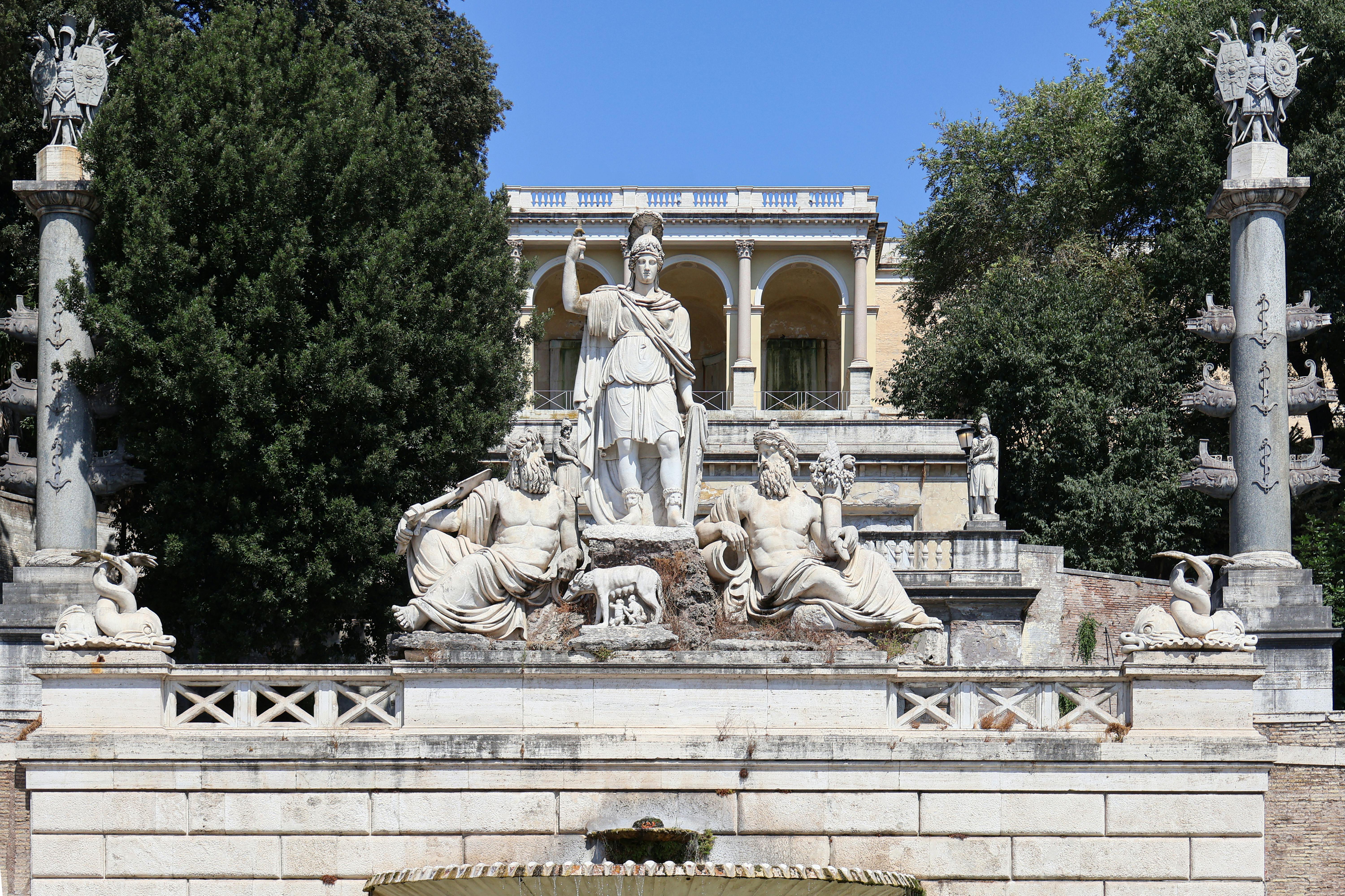 Neoclassical Statues at Pincio Terrace in Rome · Free Stock Photo