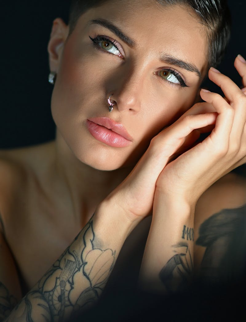 Female Piercing Photos, Download The BEST Free Female Piercing Stock ...