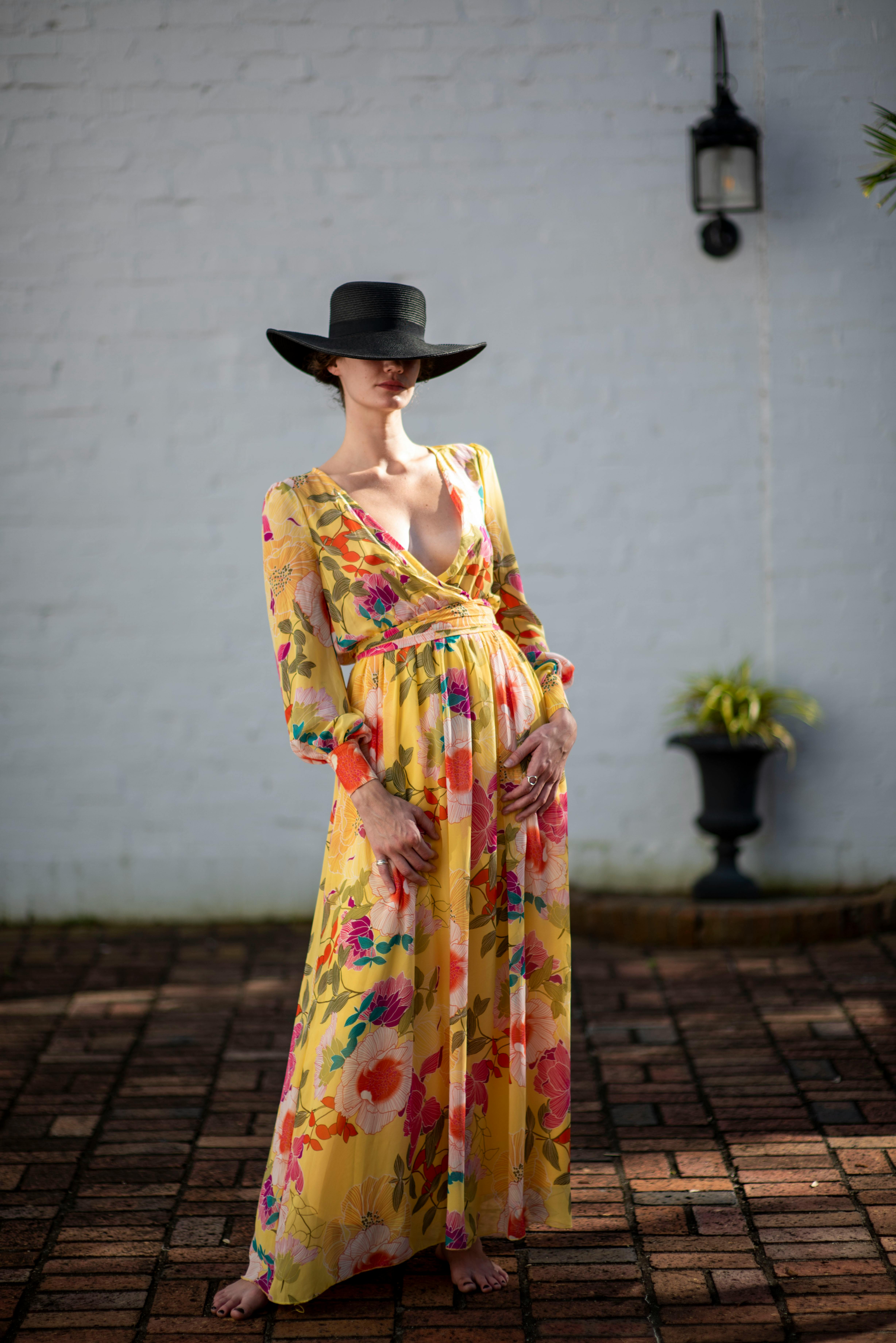 Beautiful model in garden attractive fashion · Free Stock Photo