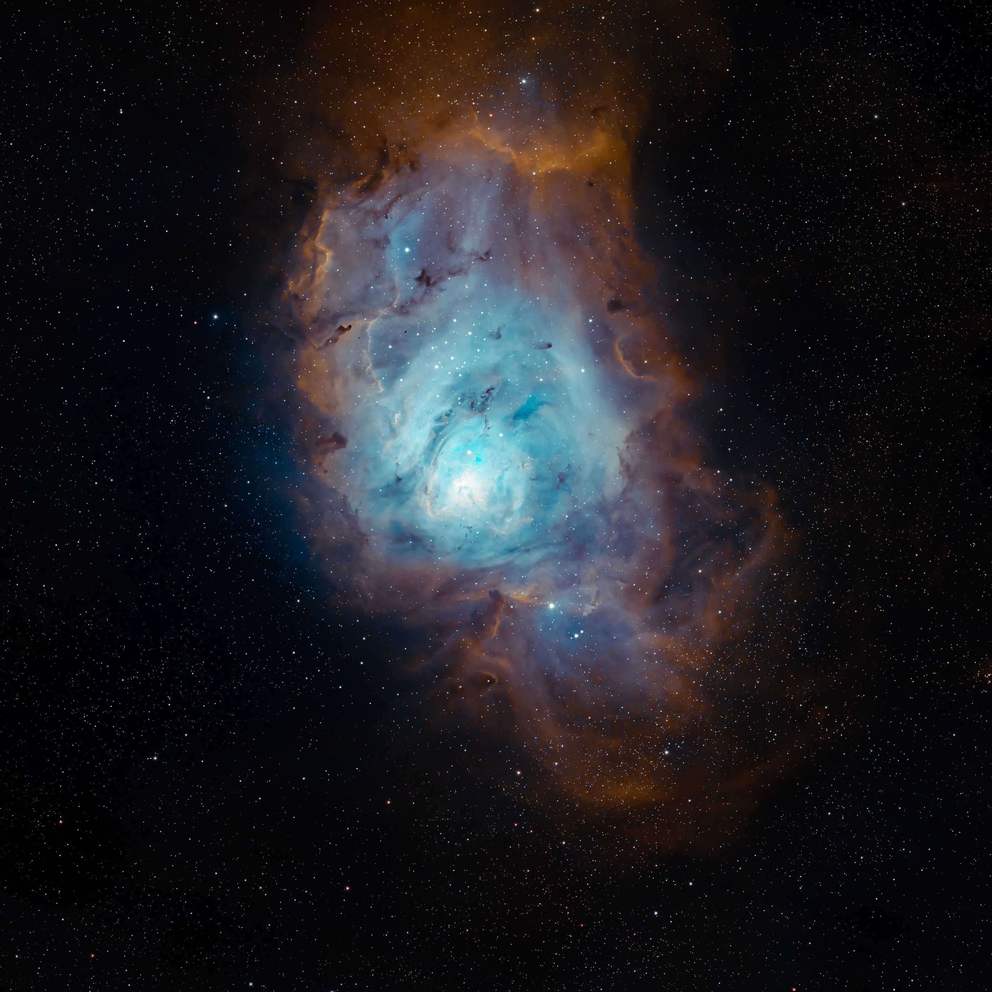 Nebula Laguna (M8) Dalam Palet Hso · Foto Stok Gratis