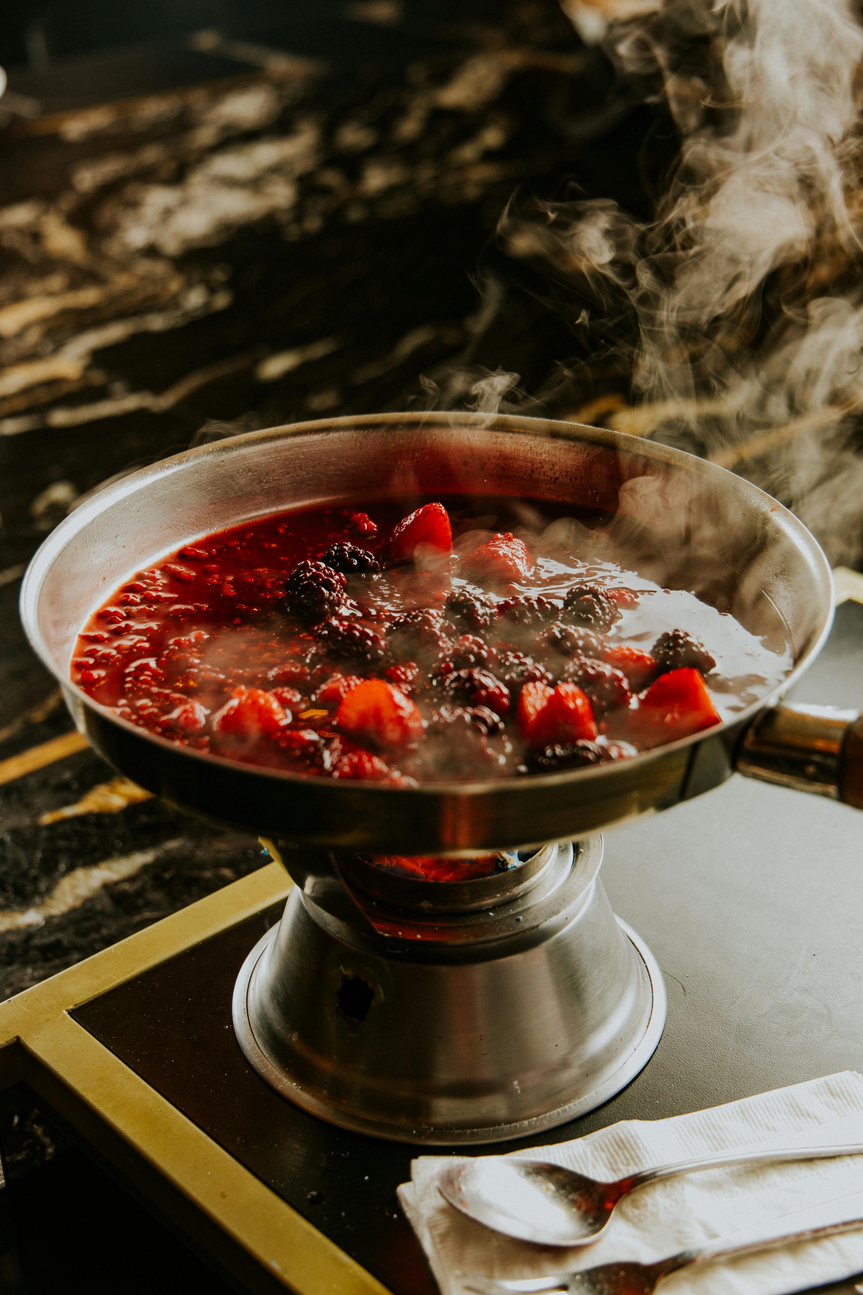 Saucepan Photos, Download The BEST Free Saucepan Stock Photos & HD Images