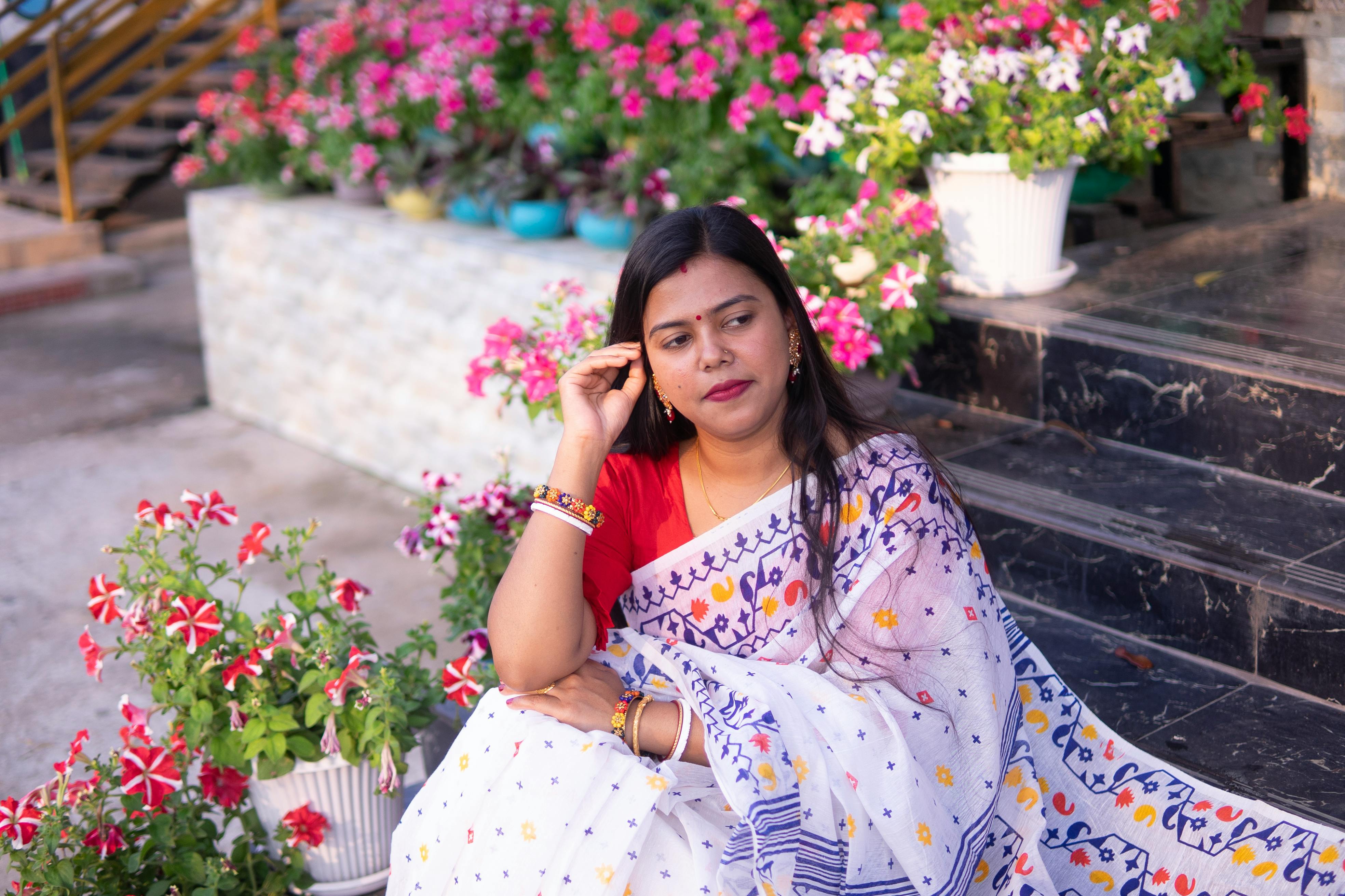 Saree Background Photos, Download The BEST Free Saree Background Stock ...