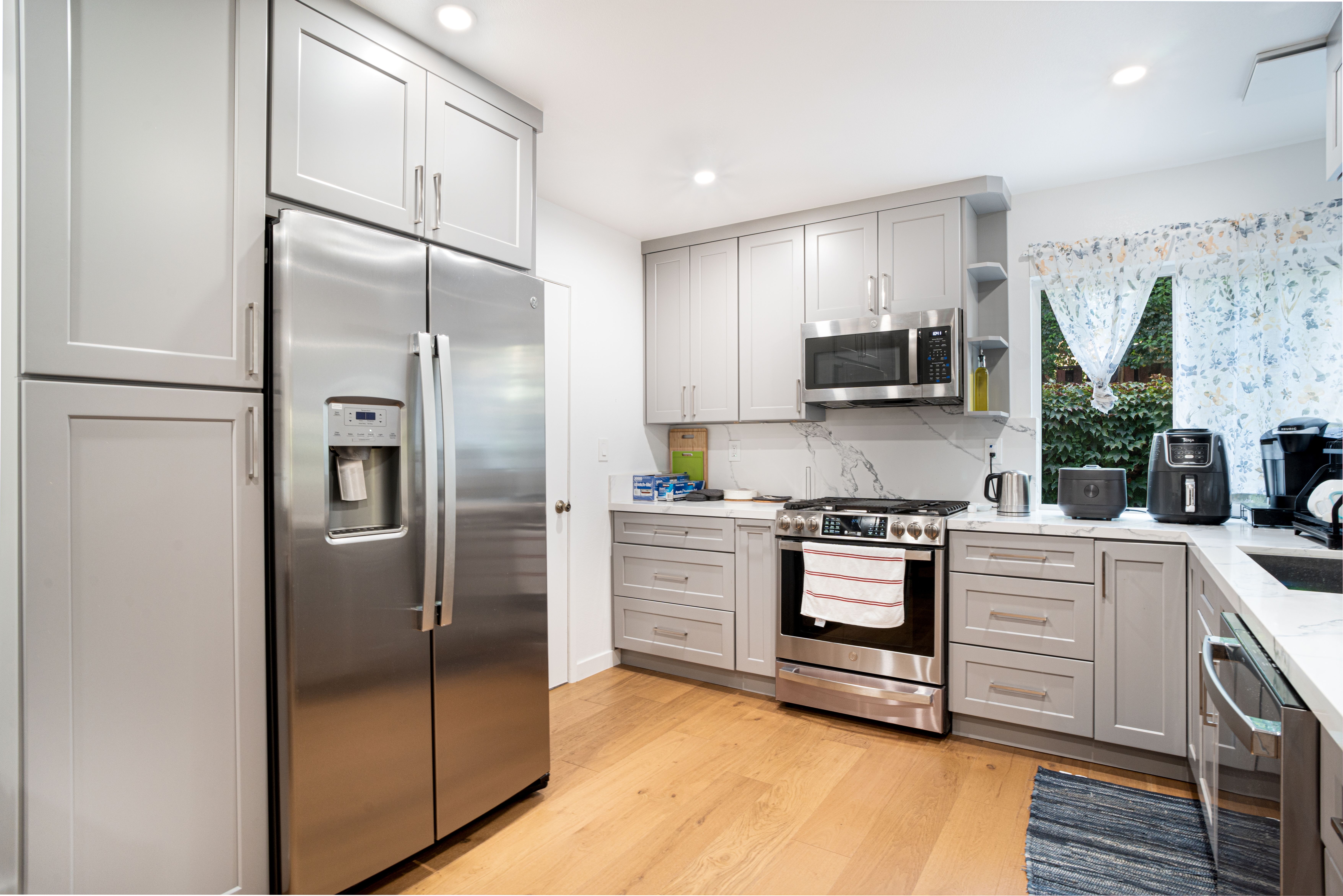 Refrigerator Curtain Photos, Download The BEST Free Refrigerator ...