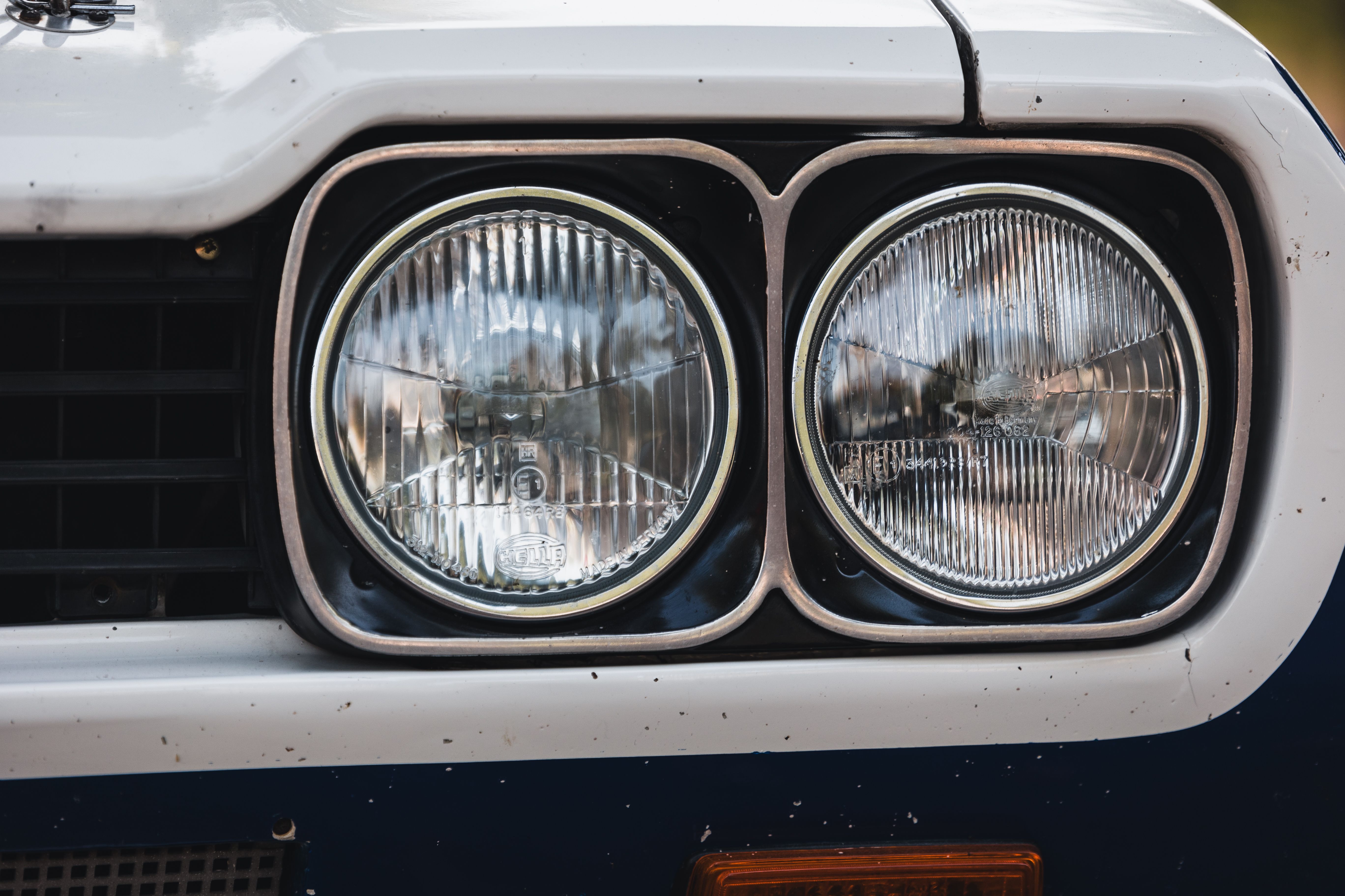Round Car Headlights · Free Stock Photo