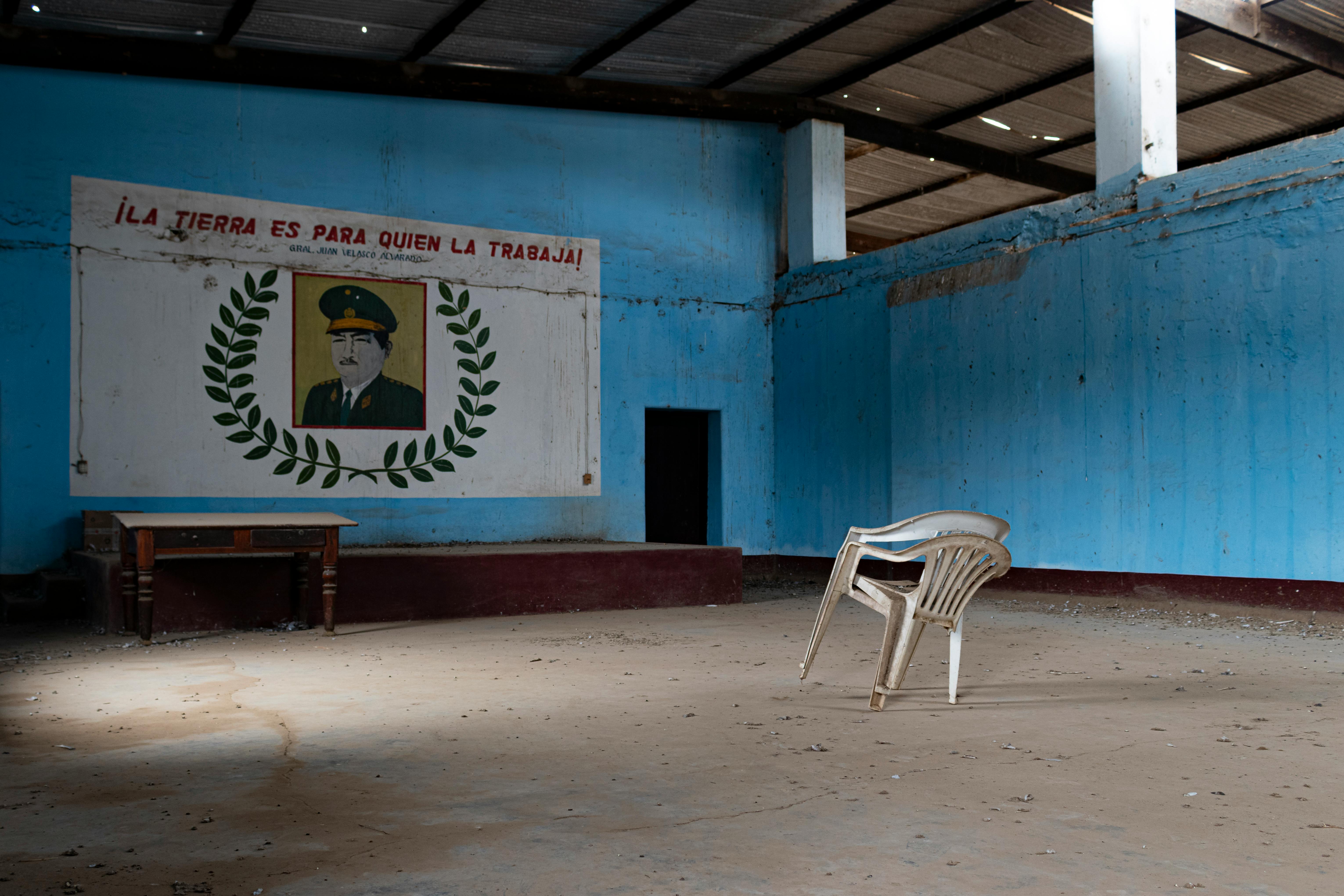 Broken Maze Photos, Download The BEST Free Broken Maze Stock Photos ...