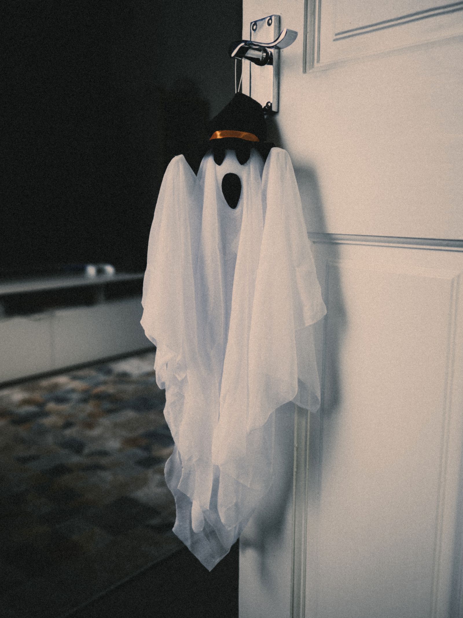 Ghosts Images Photos, Download The BEST Free Ghosts Images Stock Photos ...