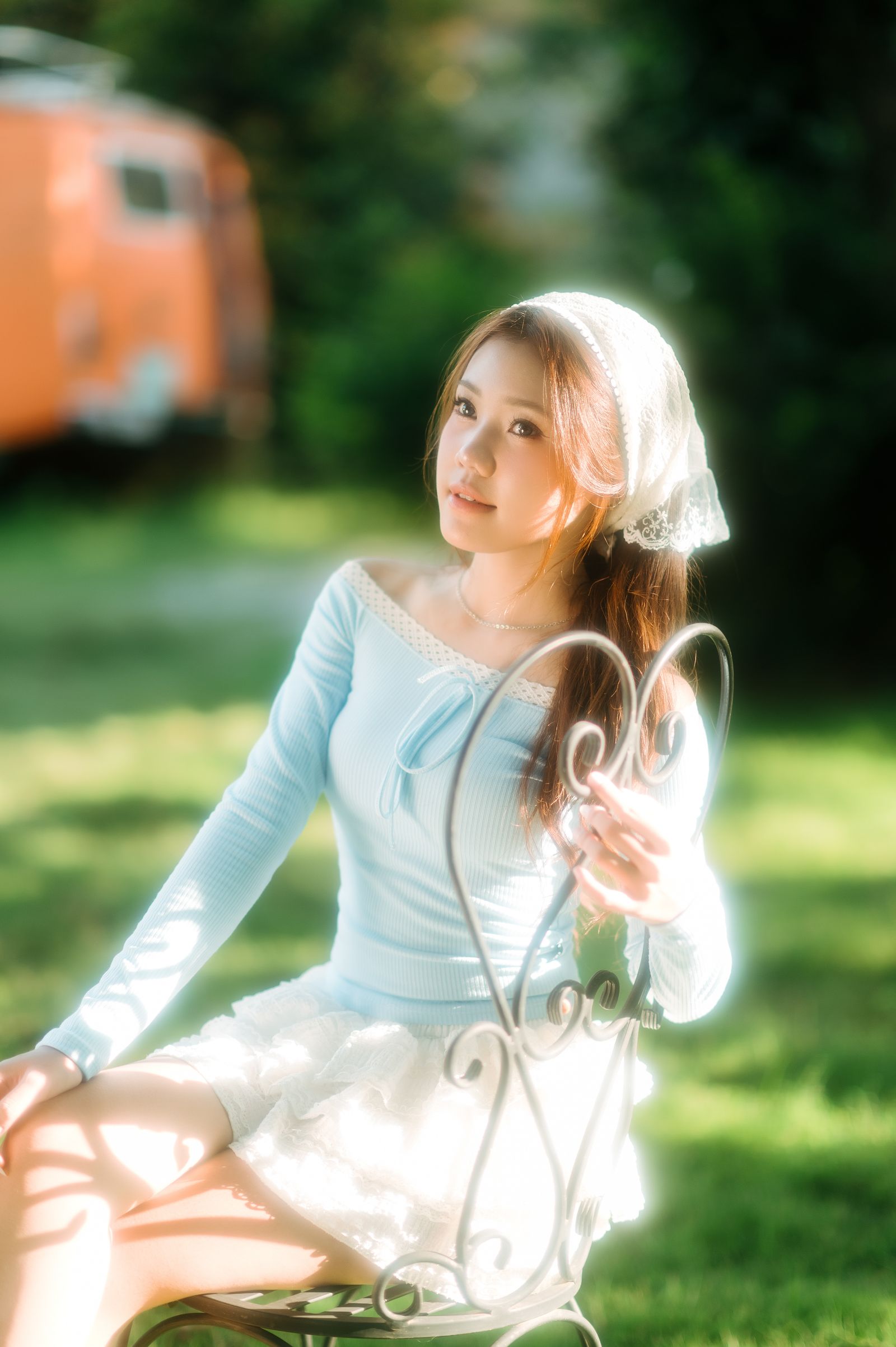 Sitting Woman In Skirt Photos Download The Best Free Sitting Woman In