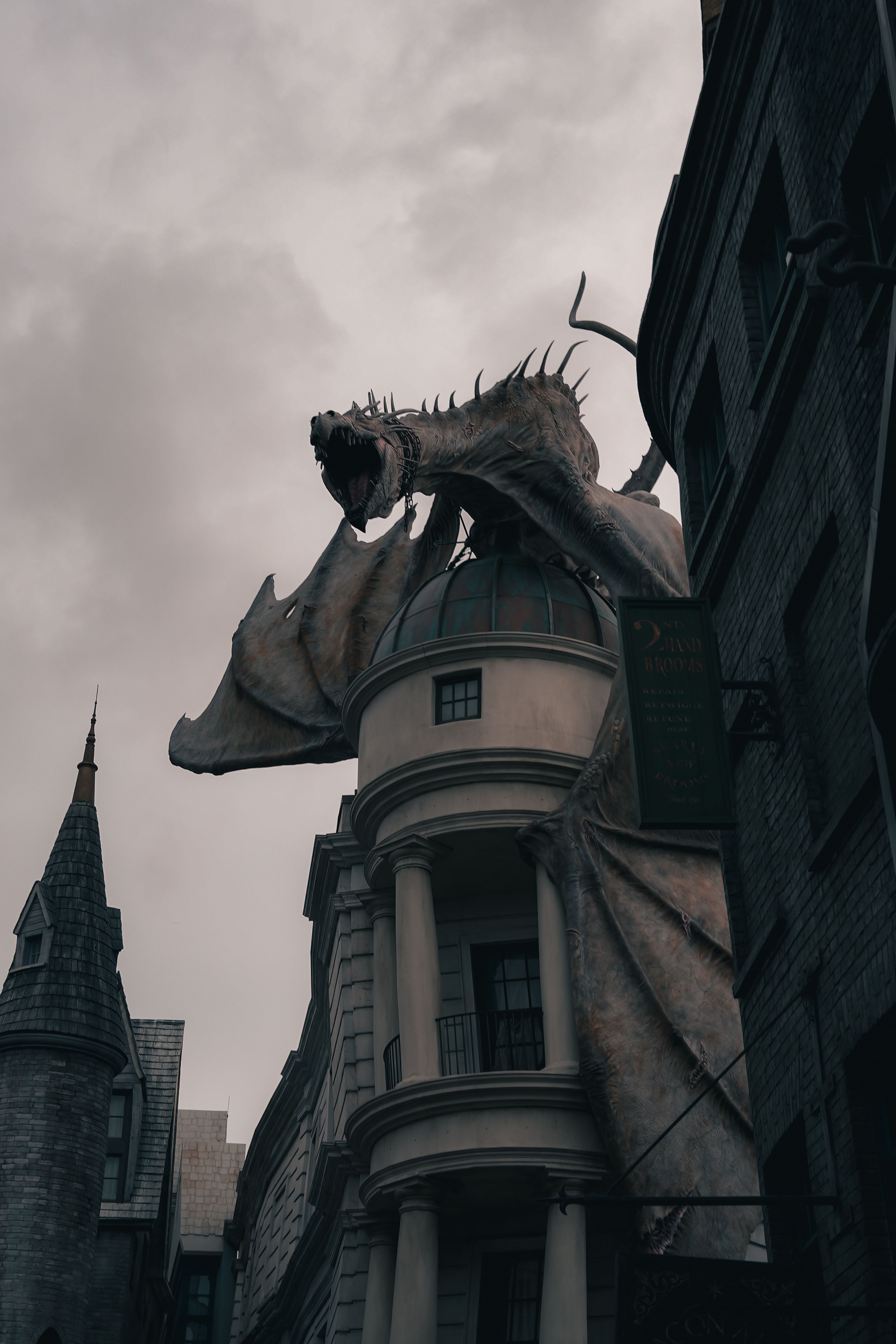 Dragón Colacuerno Húngaro En Universal Studios · Foto de stock gratuita