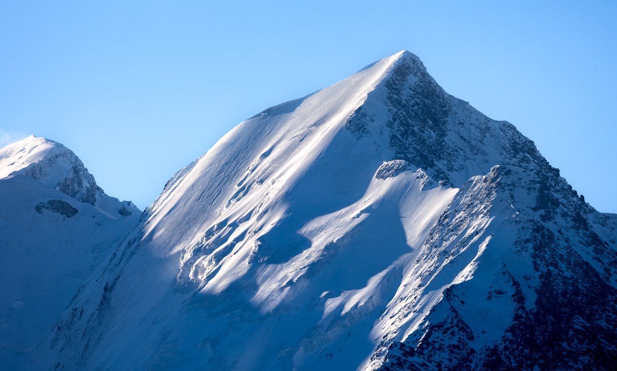 Mountain Person Photos, Download The BEST Free Mountain Person Stock ...