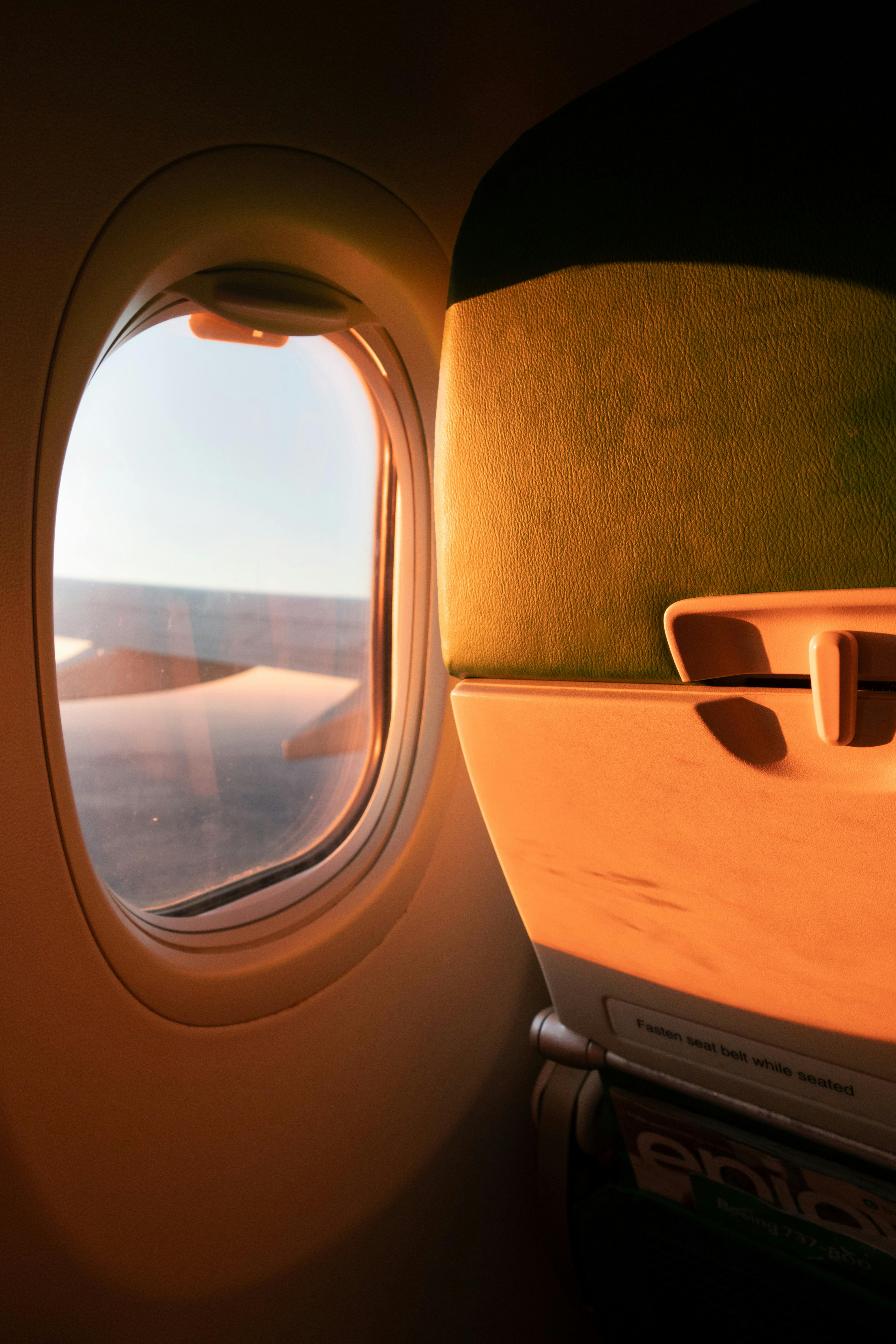 A view of the window of an airplane · Free Stock Photo