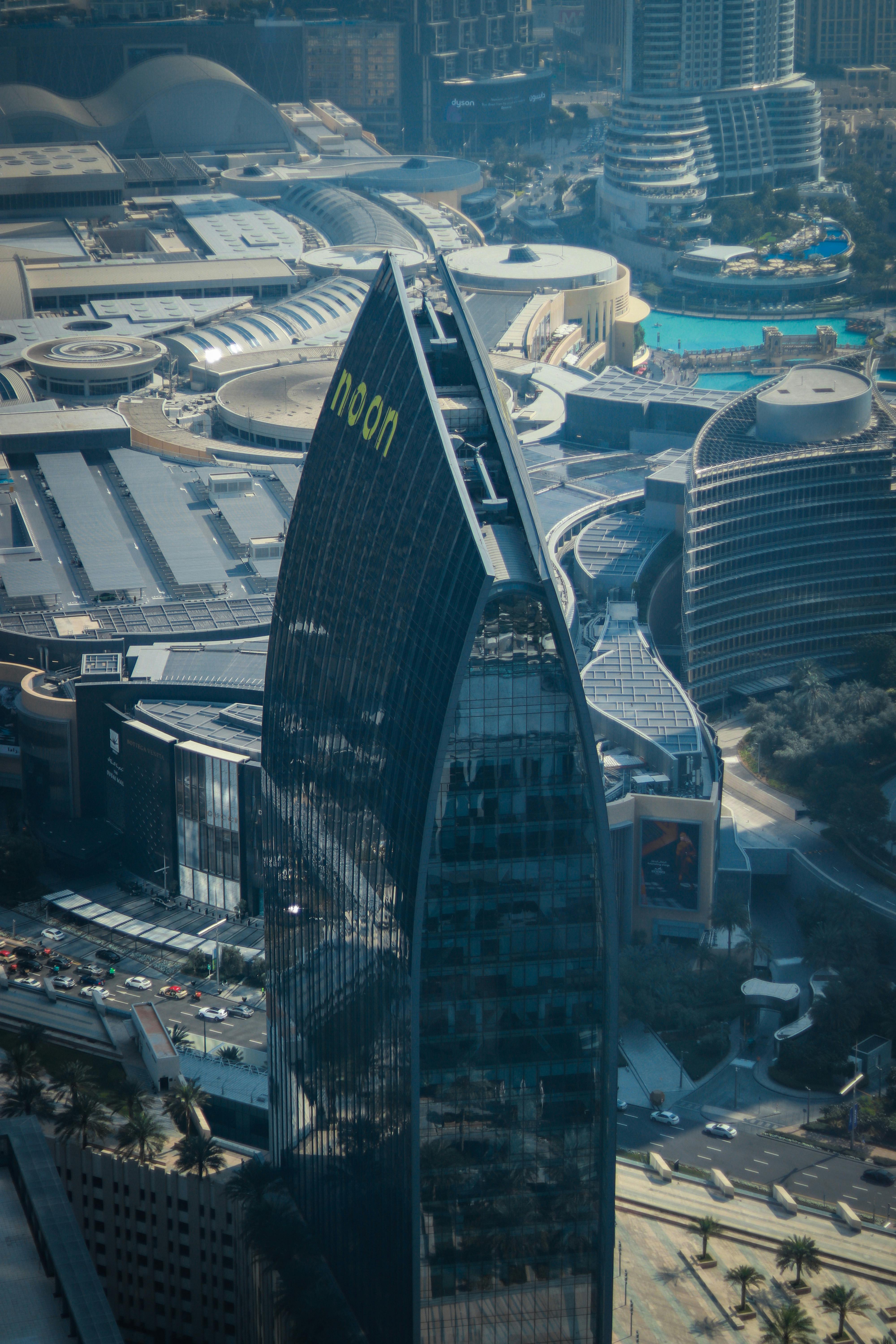 Dubai Downtown | Noon Tower · Free Stock Photo