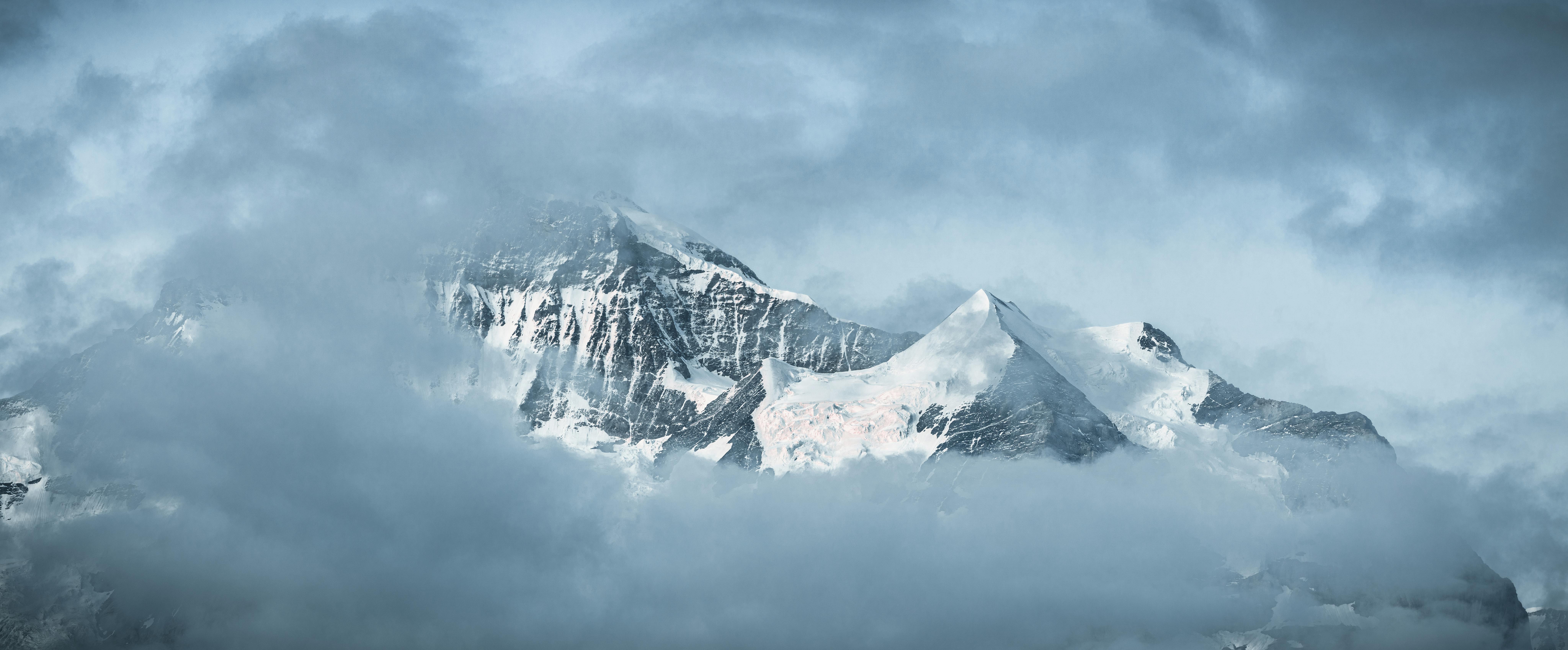 Snow Mountain · Free Stock Photo