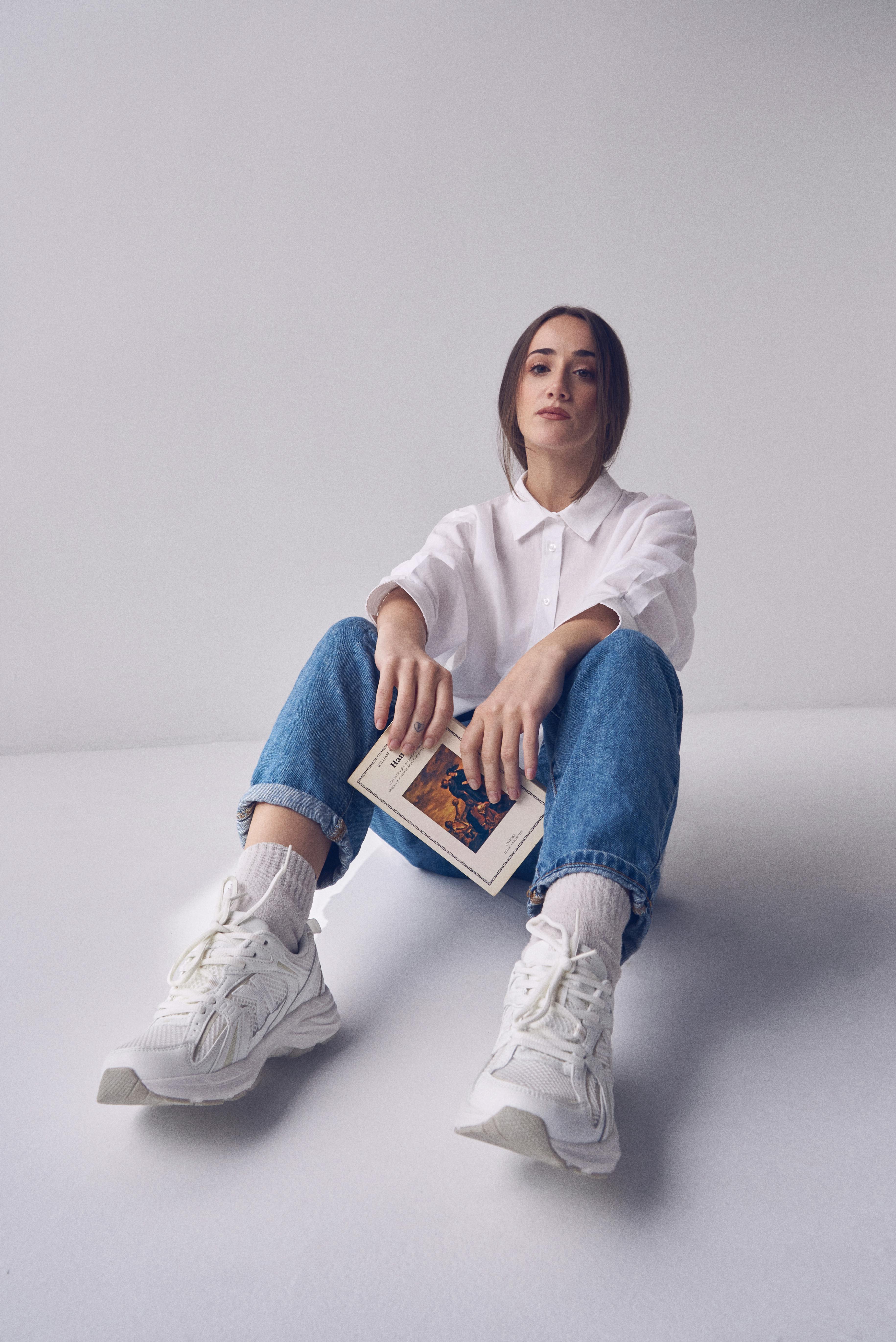 Cozy Sitting Place Photos, Download The BEST Free Cozy Sitting Place ...