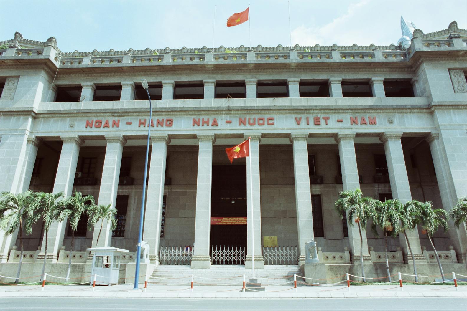 Exploring Banks in Vietnam: Types, List, and Services