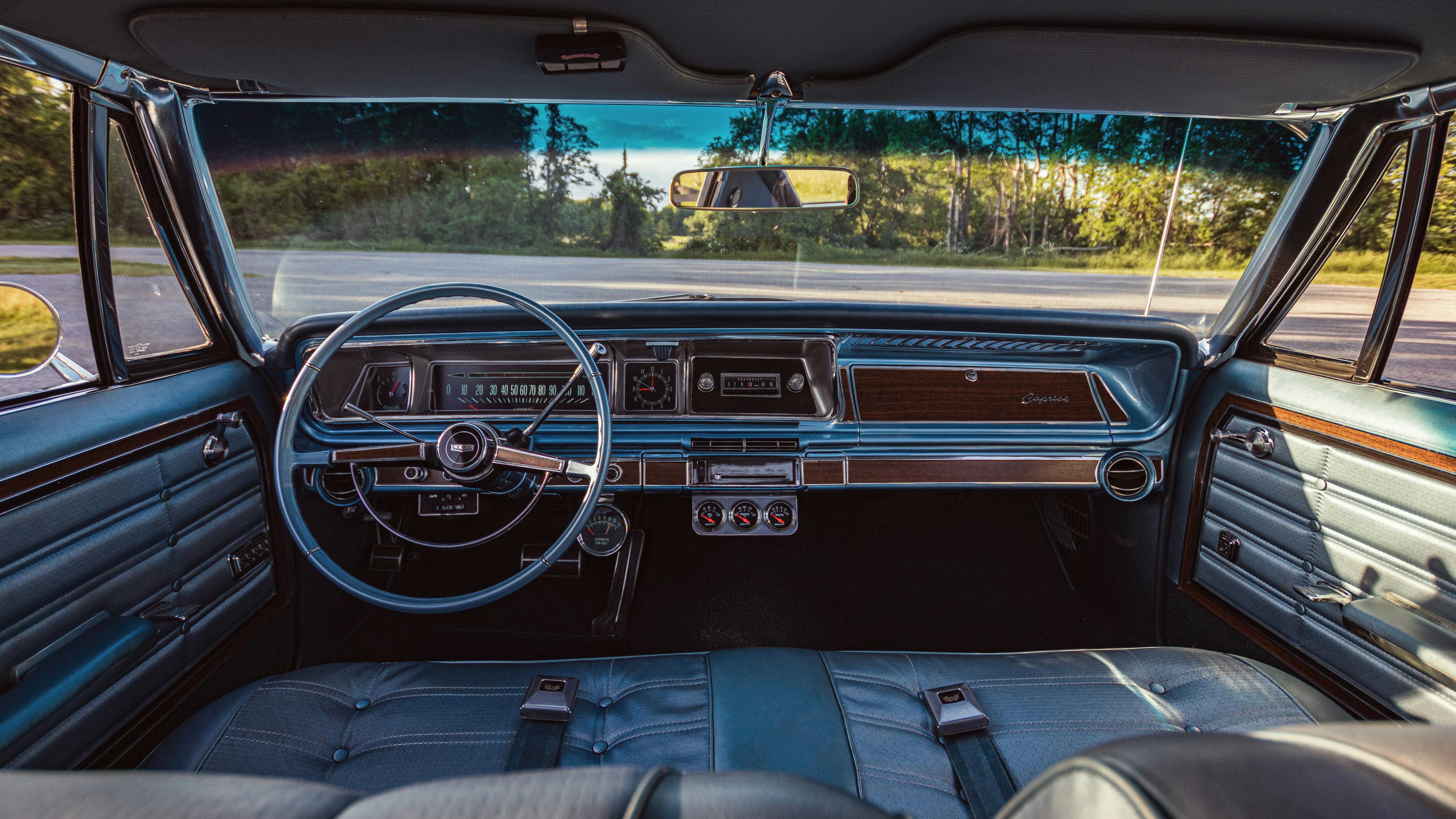 Vintage 1966 Chevrolet Caprice Interior View · Free Stock Photo