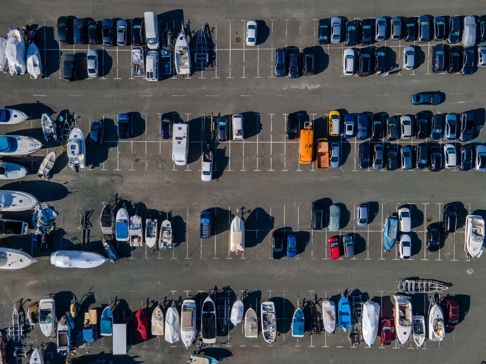 Parking Lot Photos, Download The BEST Free Parking Lot Stock Photos ...