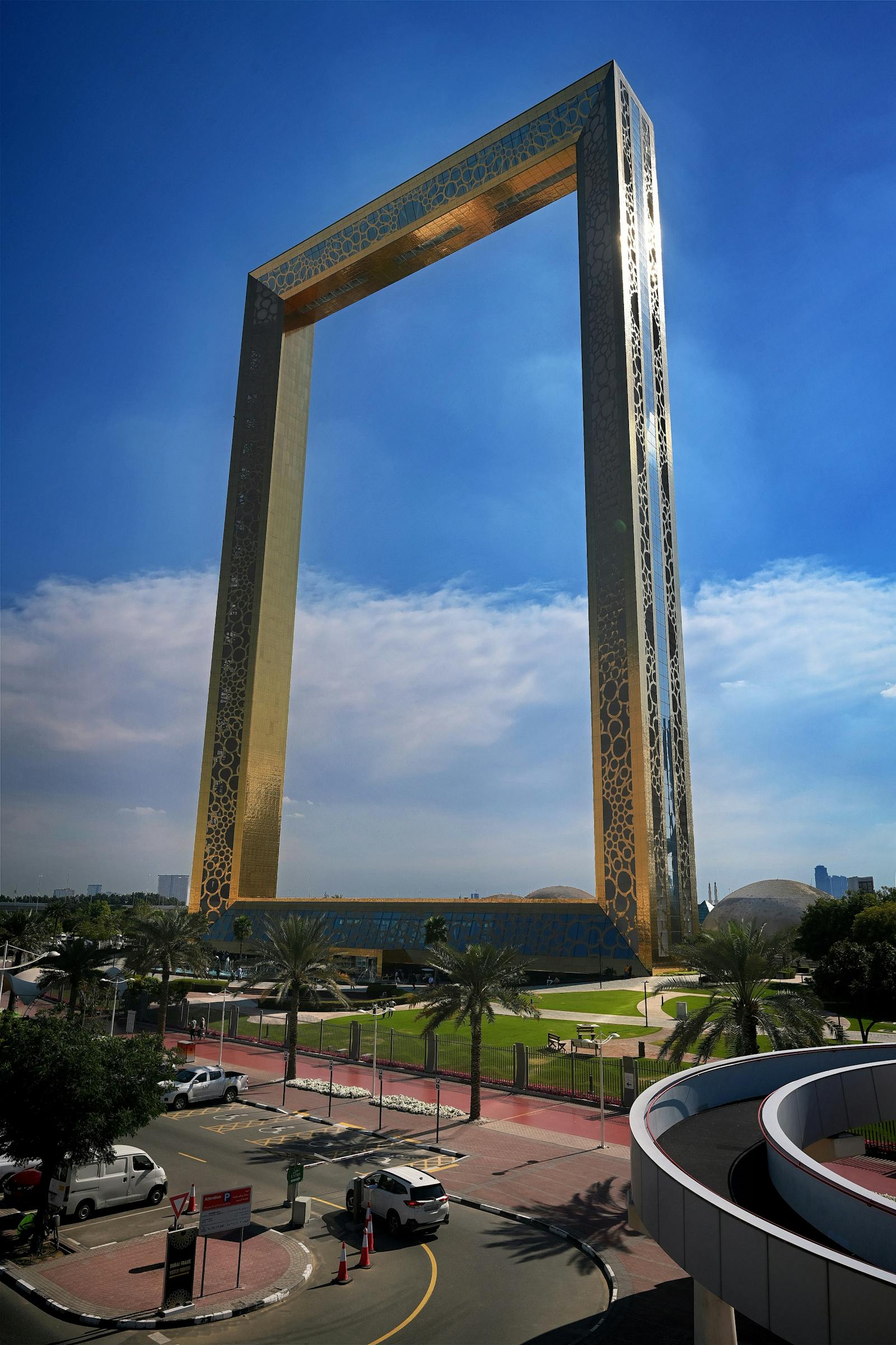 Dubai Frame Photos, Download The BEST Free Dubai Frame Stock Photos ...